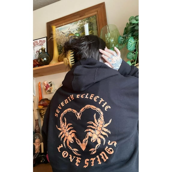 LOVE STINGS Pull Over American Traditional Inspired Design Scorpion T ...
