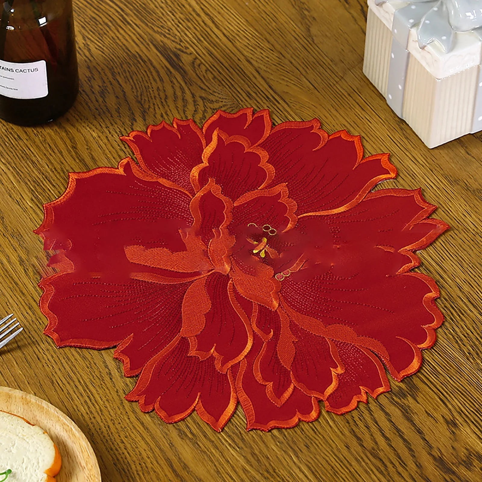LQXZWJY Flower Shaped Lace Place Mats 13.8" Summer Pink Floral Place ...