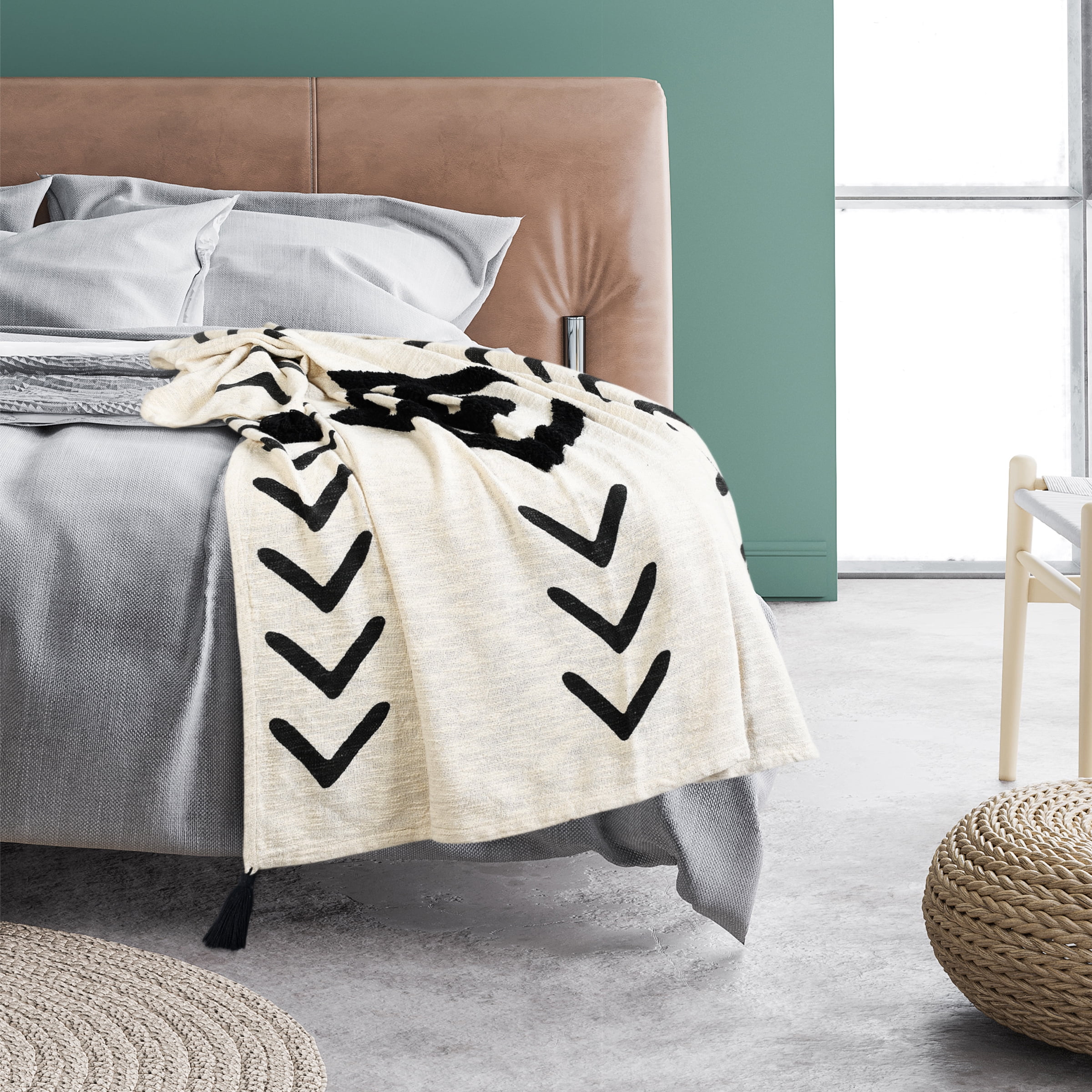 LR Home and Evette Rios Cream and Black Center Diamond Cotton Throw ...