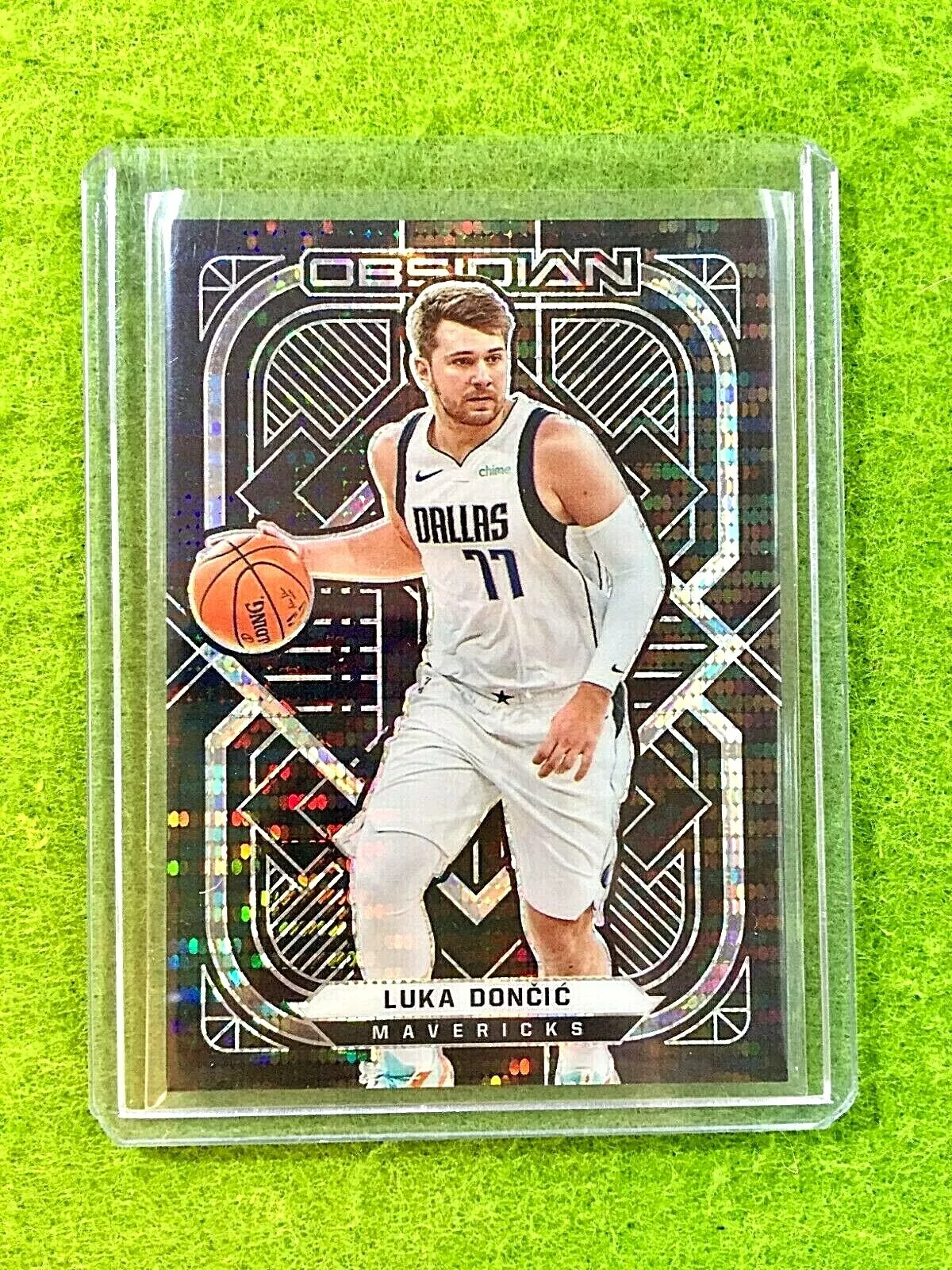 LUKA DONCIC PULSAR PRIZM CARD MAVERICKS 2020-21 Panini Obsidian Luka ...