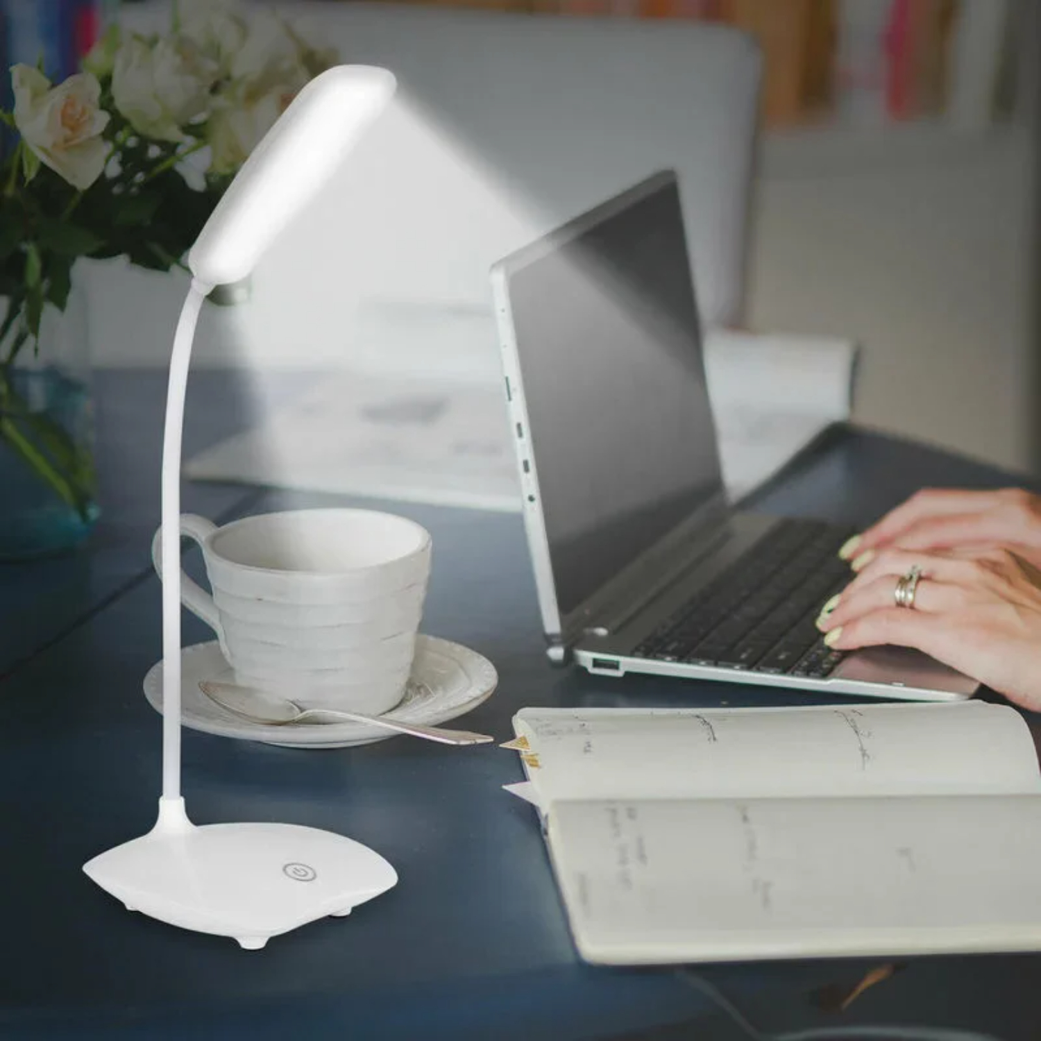 LUOPLNG Cozy Soft White LED USB Charging Reading Lamp with Three-Speed ...