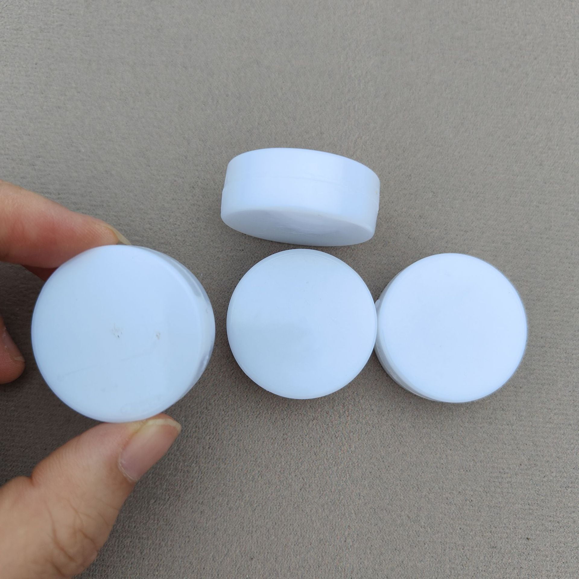 WEUVEB 50PCS Toy Squeaker Insert for Puppets White Plastic for Toy ...