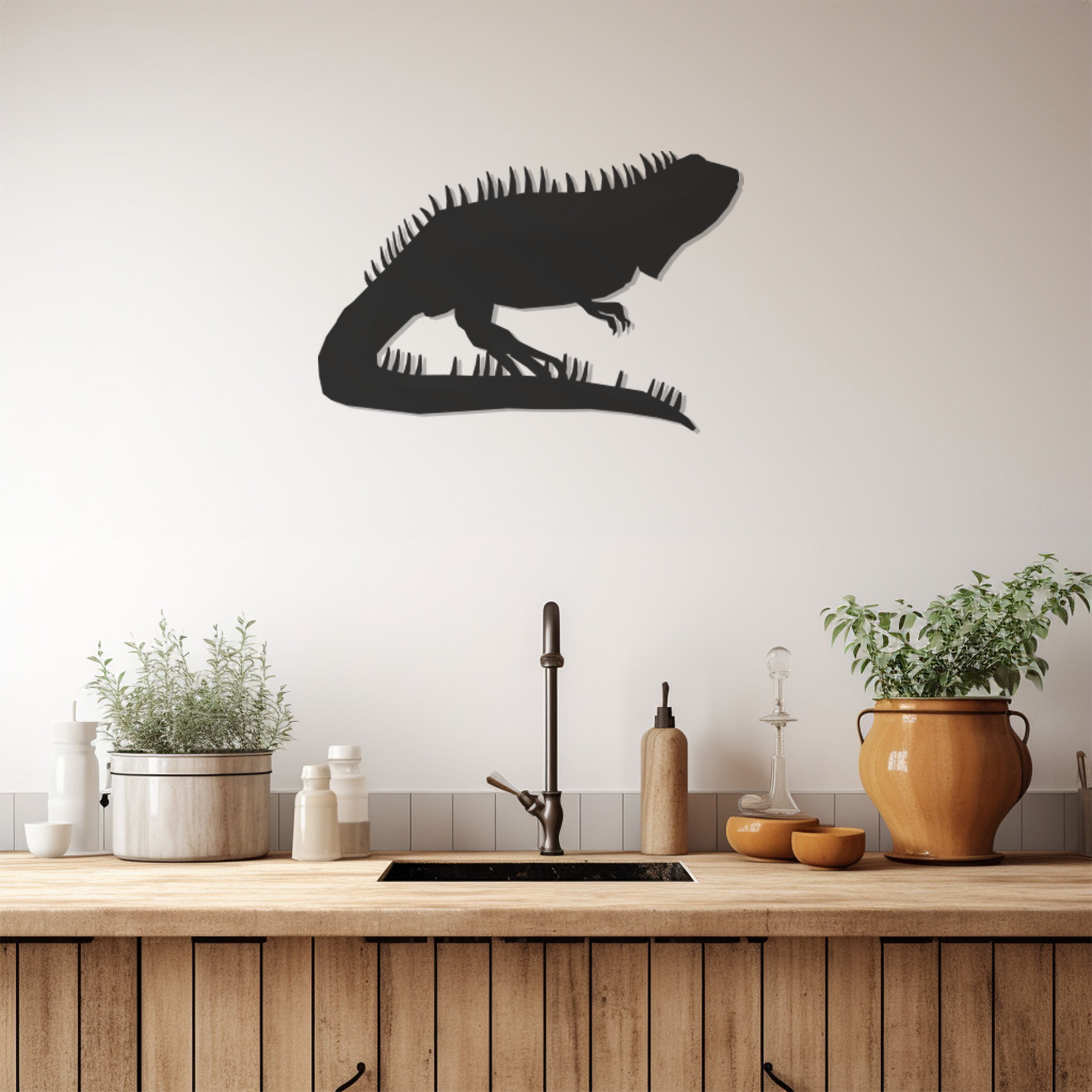 LaModaHome Exclusive Chameleon Metal Wall Art – Durable & Artistic ...