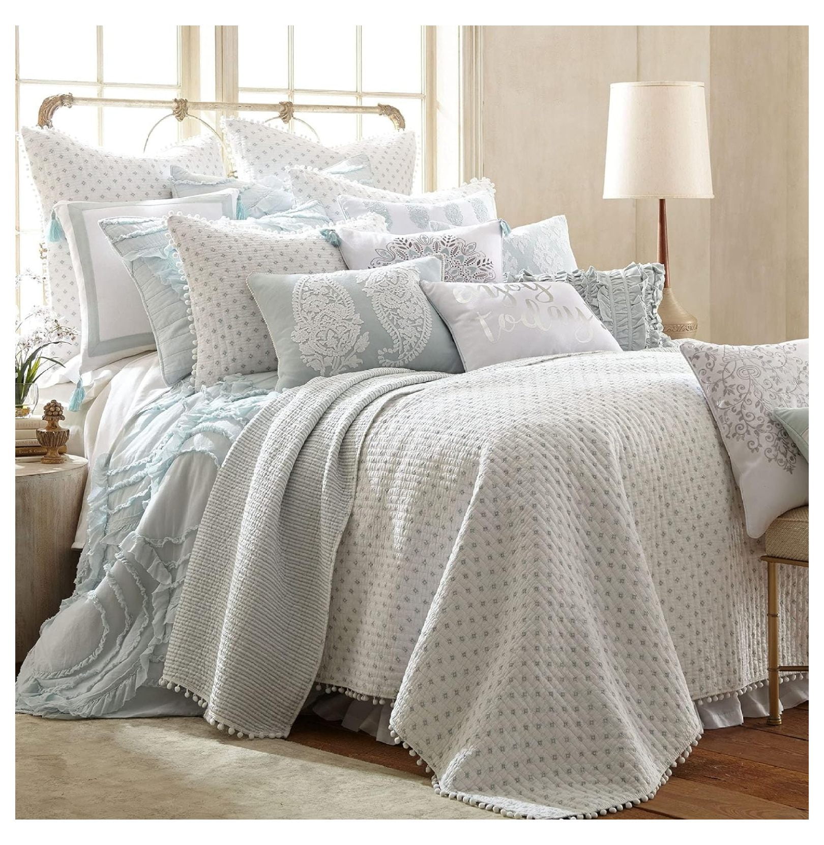 LaYelxt Ditsy Spa King Cotton Quilt Set, White/Spa, with Pom Poms ...