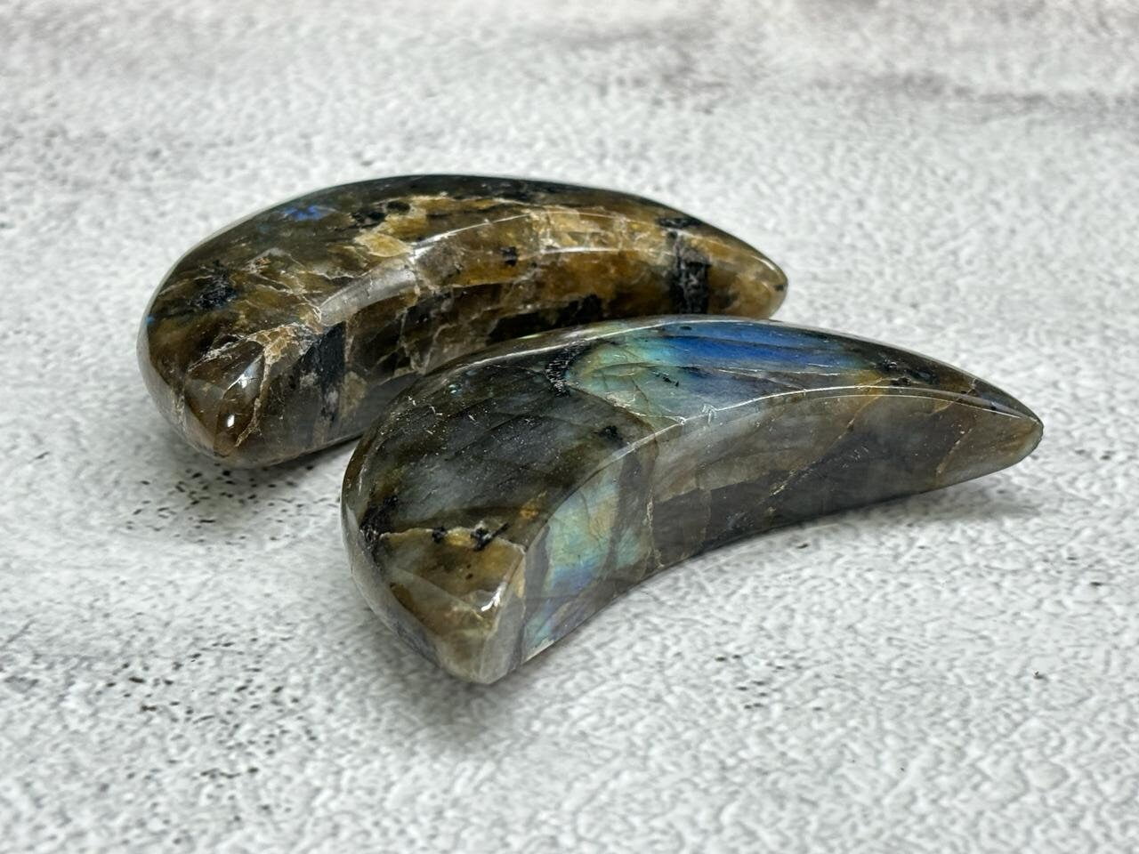 Labradorite Crescent Moon Stone Crystal Gemstone with Powerful Energy ...
