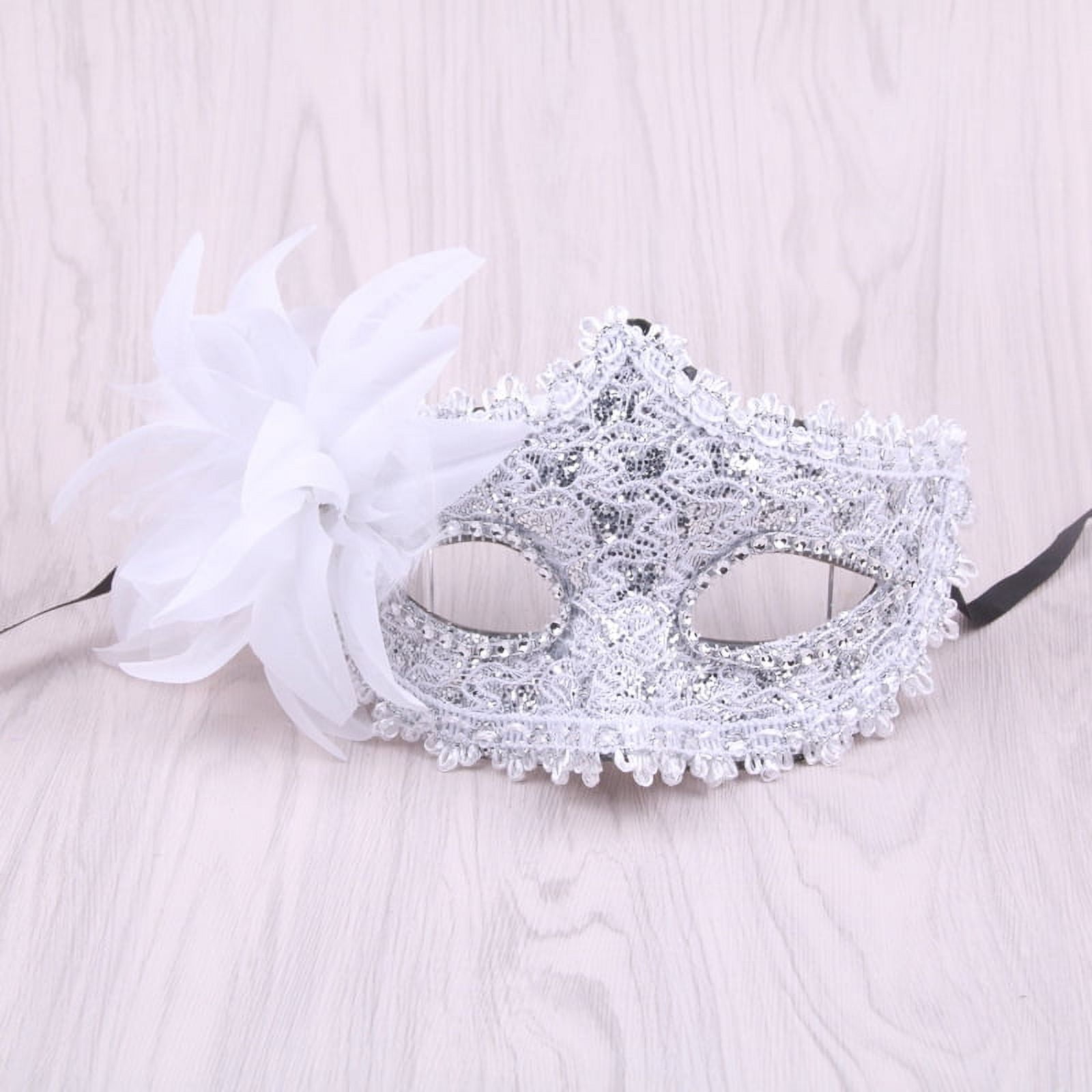 Venetian Eye Mask With Feathers