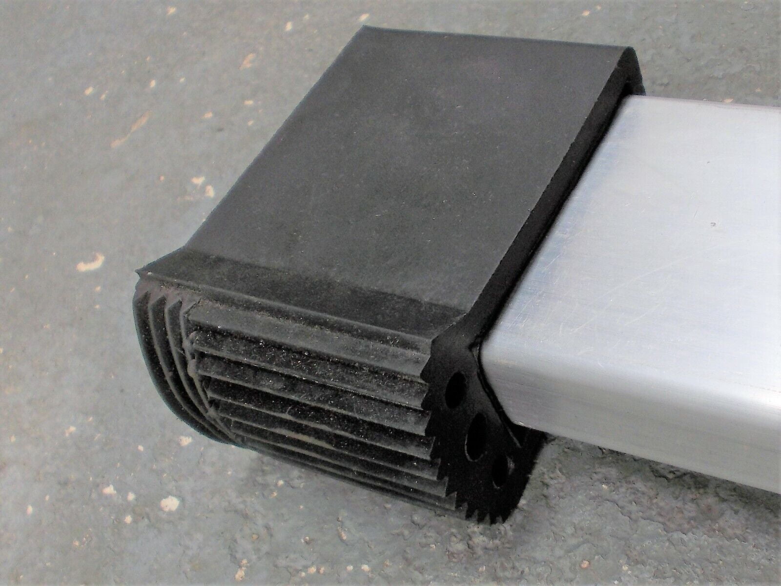 Ladder Feet. For Ladder Stabilizer Base Bars (TriQuad) - Packs of 1 or ...