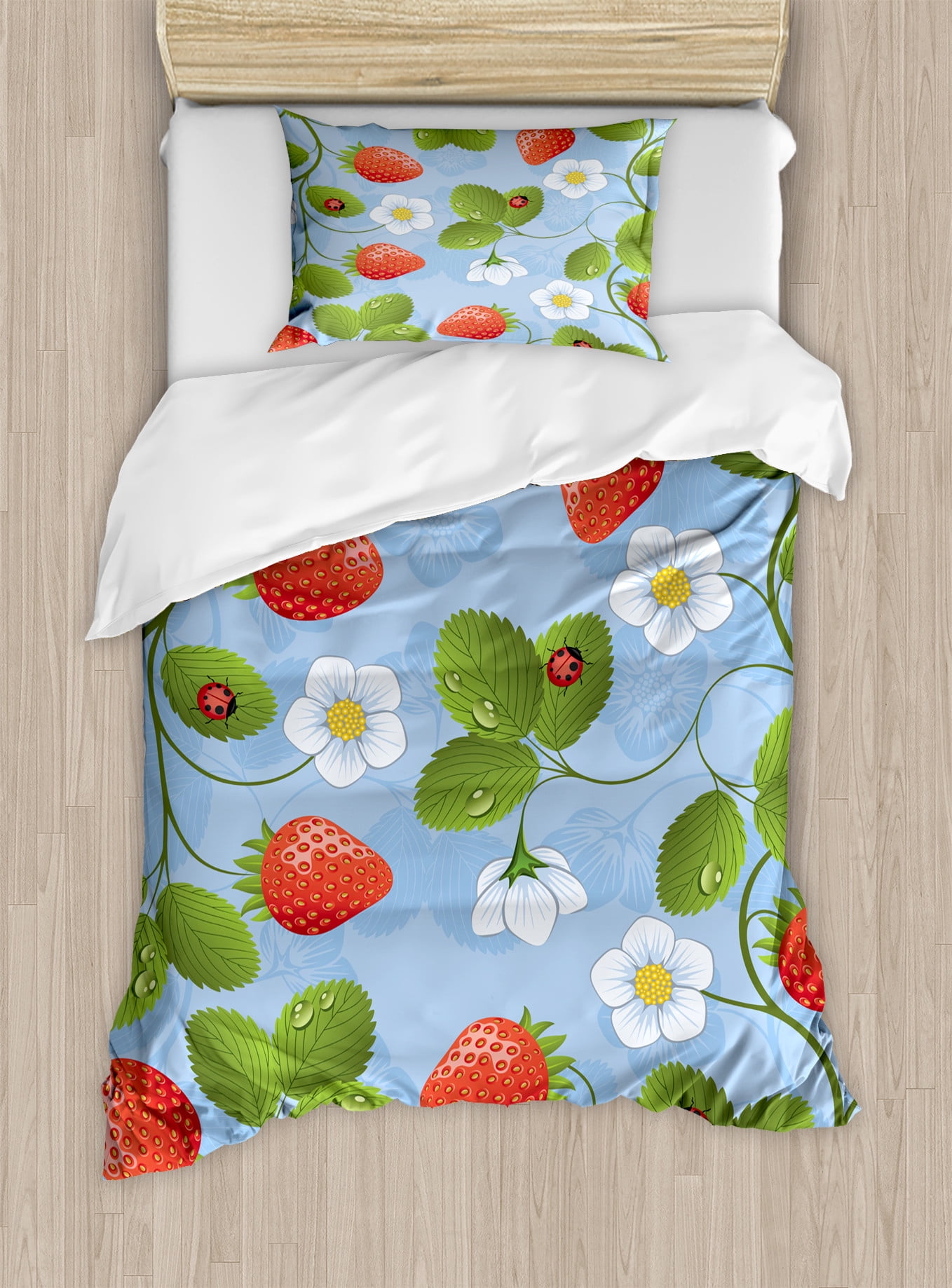 Ladybugs Duvet Cover Set, Strawberries Daisies and Ladybugs Looks Like ...