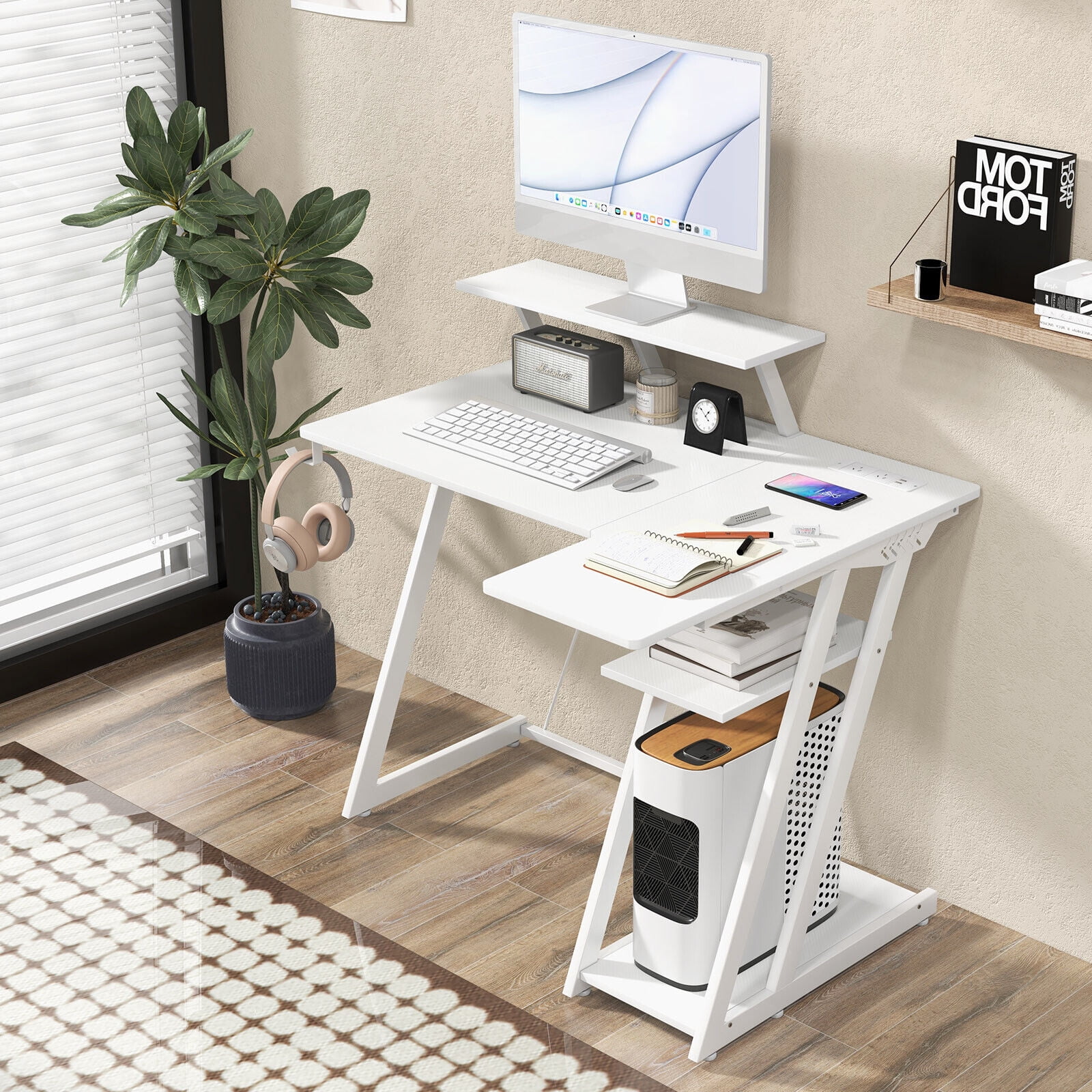 Laijoy Computer Desk With Built-In Charging Station, Metal Frame Game ...