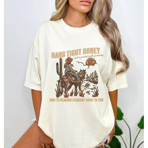 Lainey-Wilson Hang Tight Honey Country Music Graphic Tee Western Rodeo ...