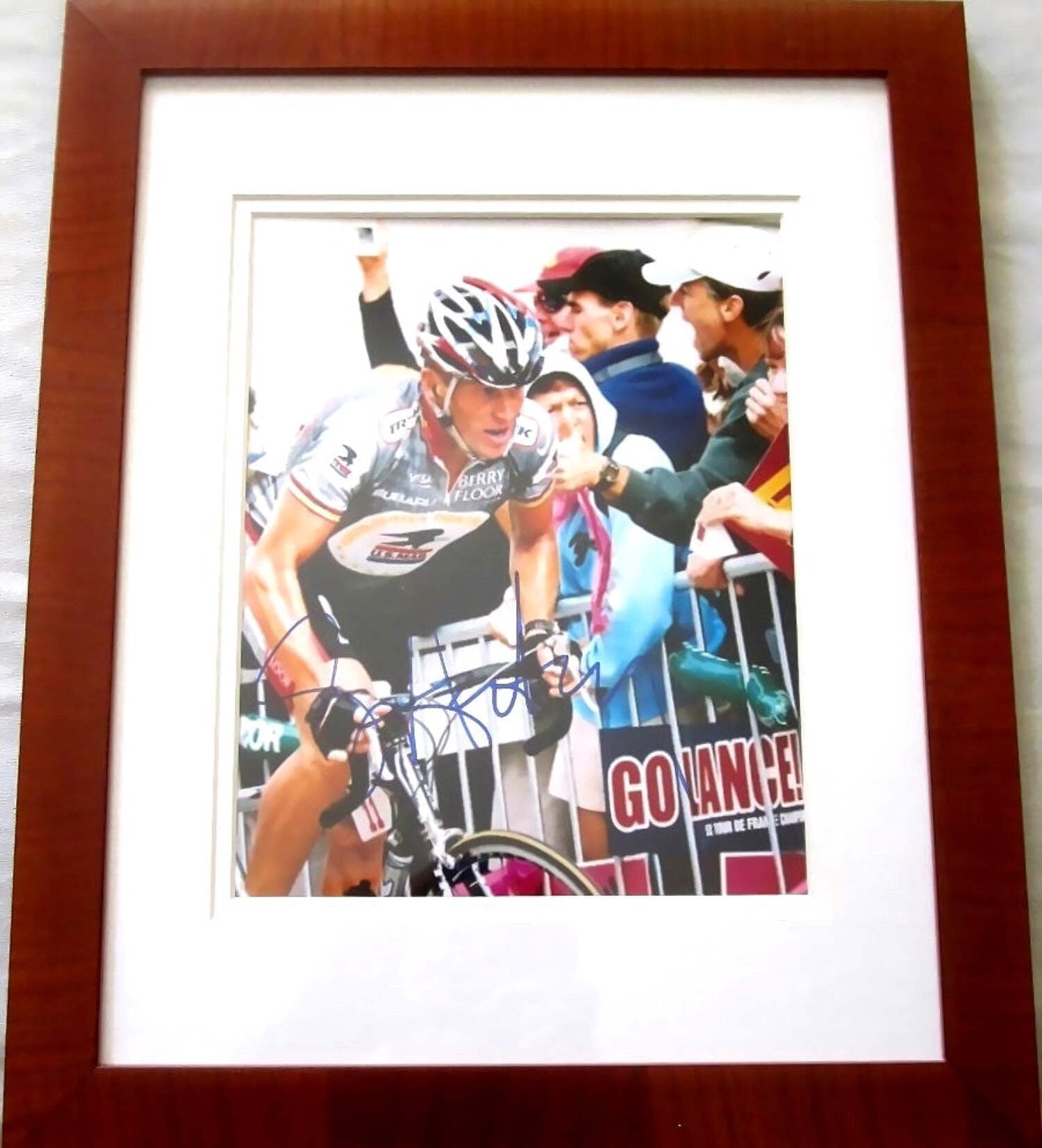 Lance Armstrong autographed Tour de France 8x10 photo framed JSA ...
