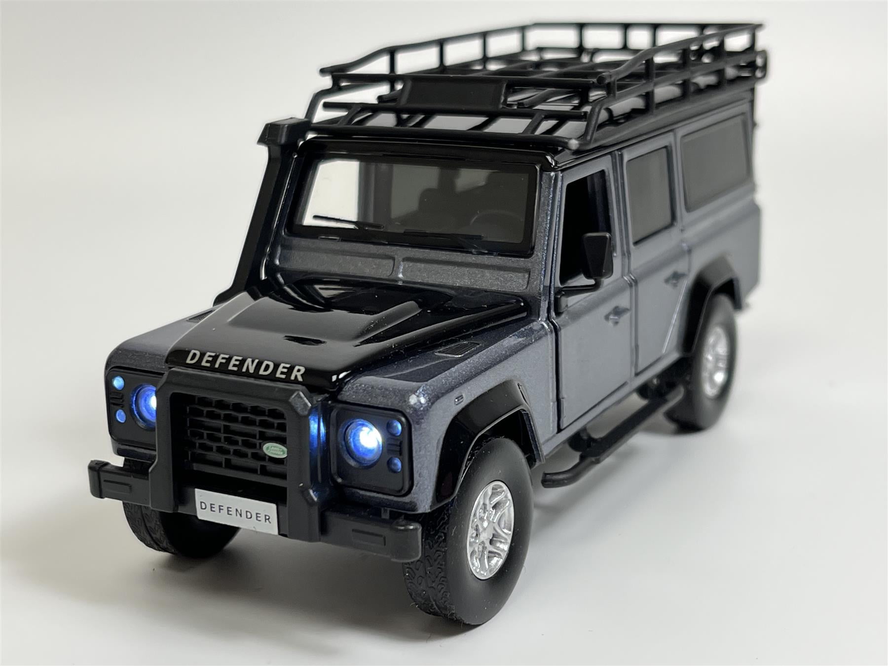 Land Rover Defender 110 LHD Light & Sound Stornoway Grey 1:32 Scale ...