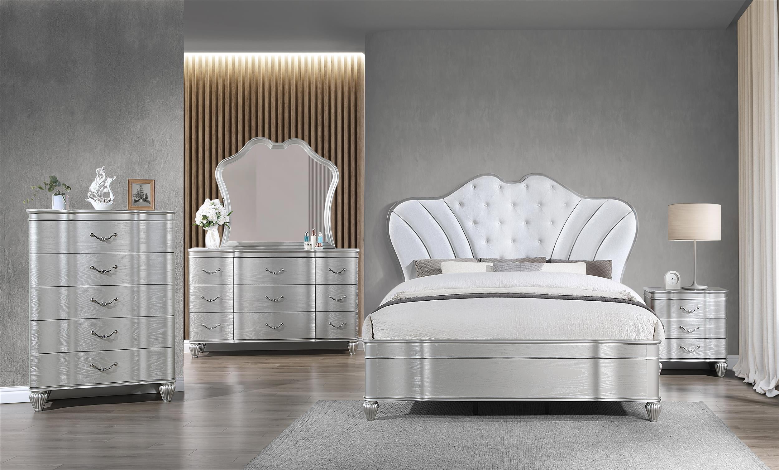 Landmark Traditional Style Queen 5PC Bedroom Set Made With Wood in ...