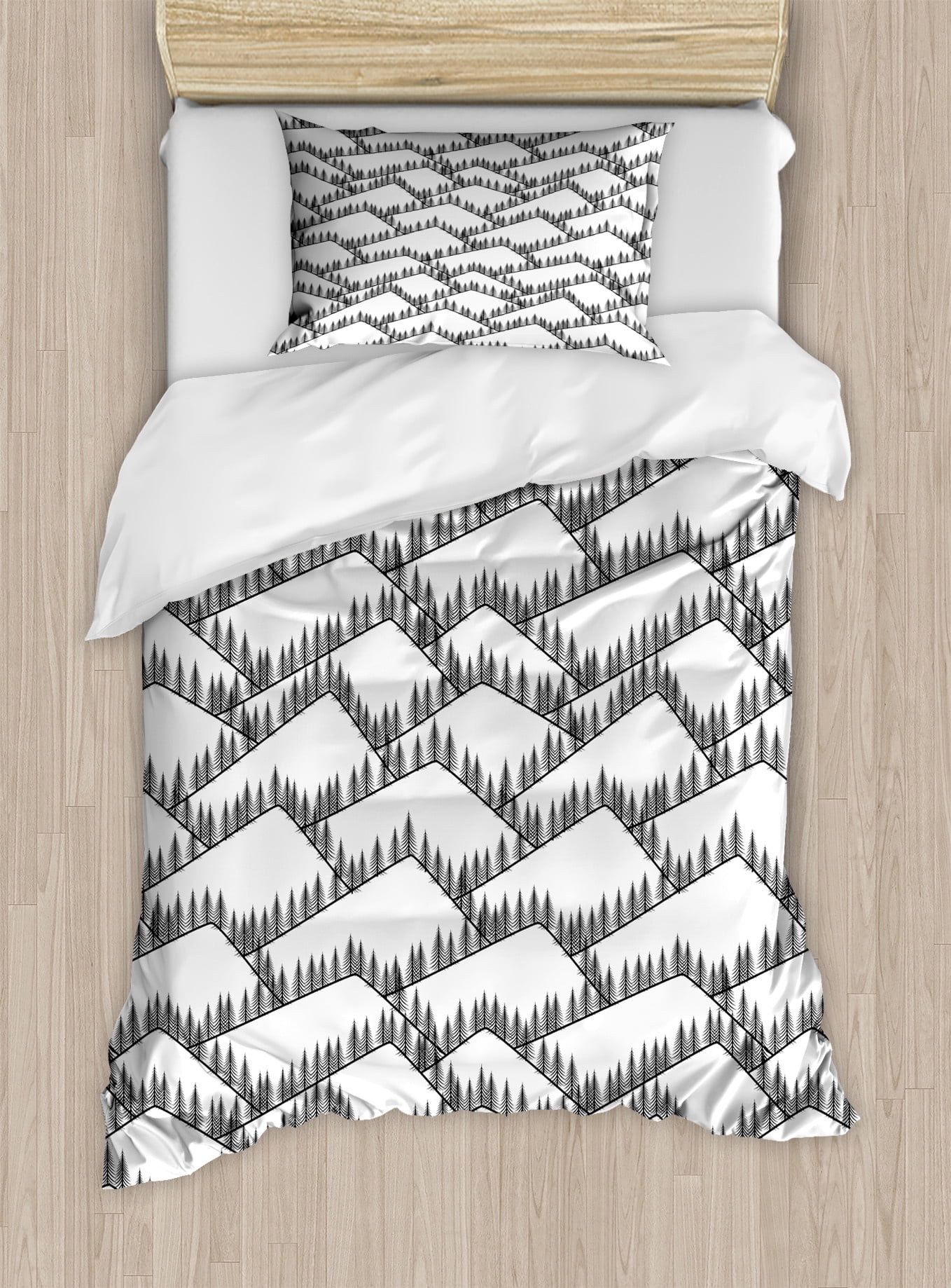 Landscape Duvet Cover Set, Image of Triangular Shaped Mountain Ranges ...