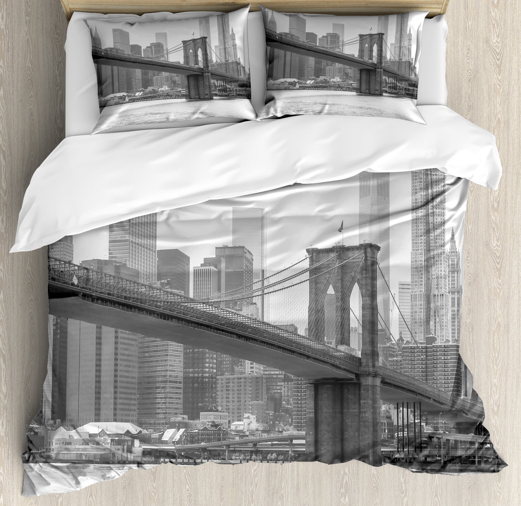 Landscape Duvet Cover Set, Photo of Brooklyn Bridge over East River and ...