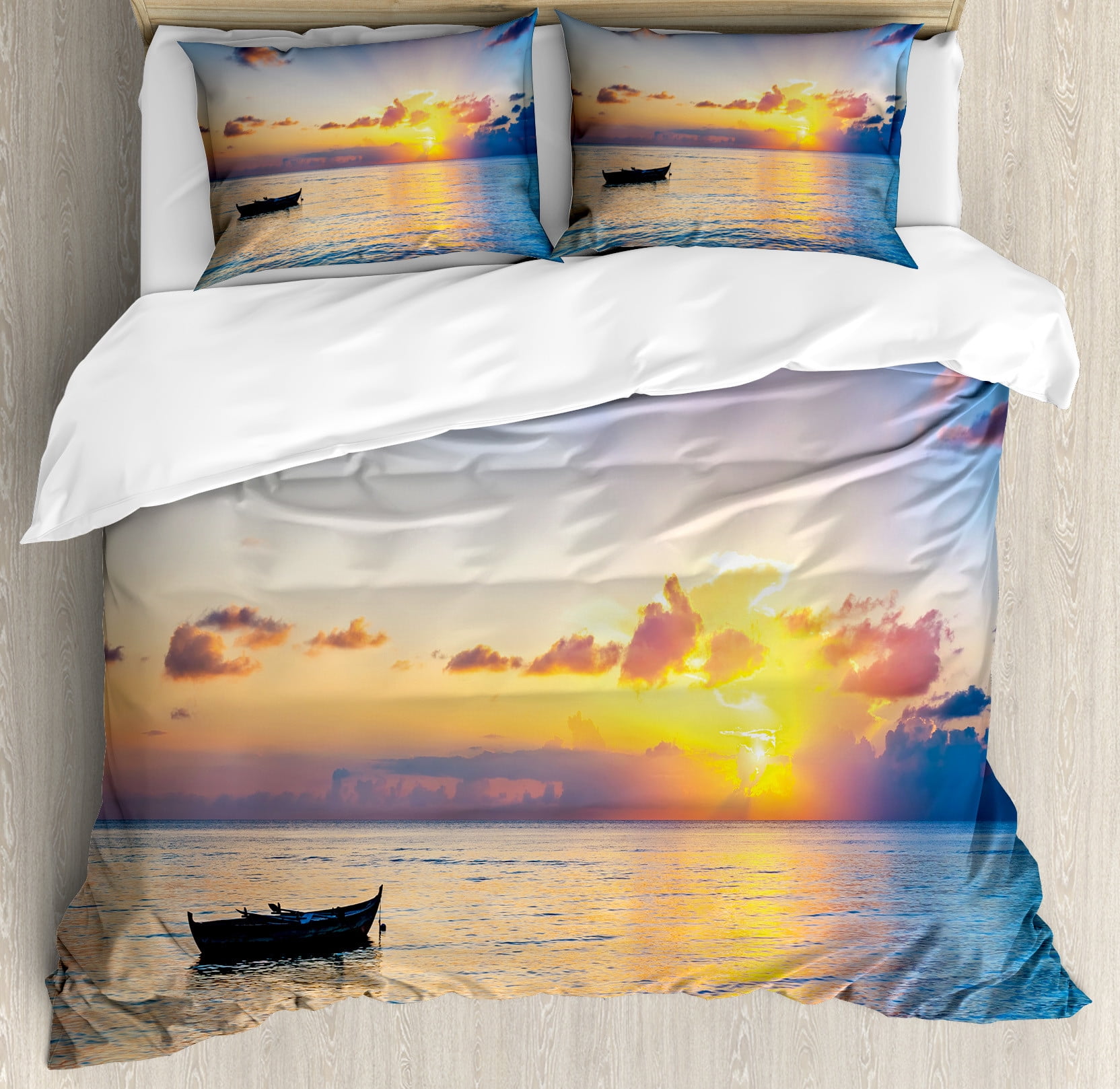 Landscape Duvet Cover Set, Sun Rising over Ocean on Maldives Seascape ...