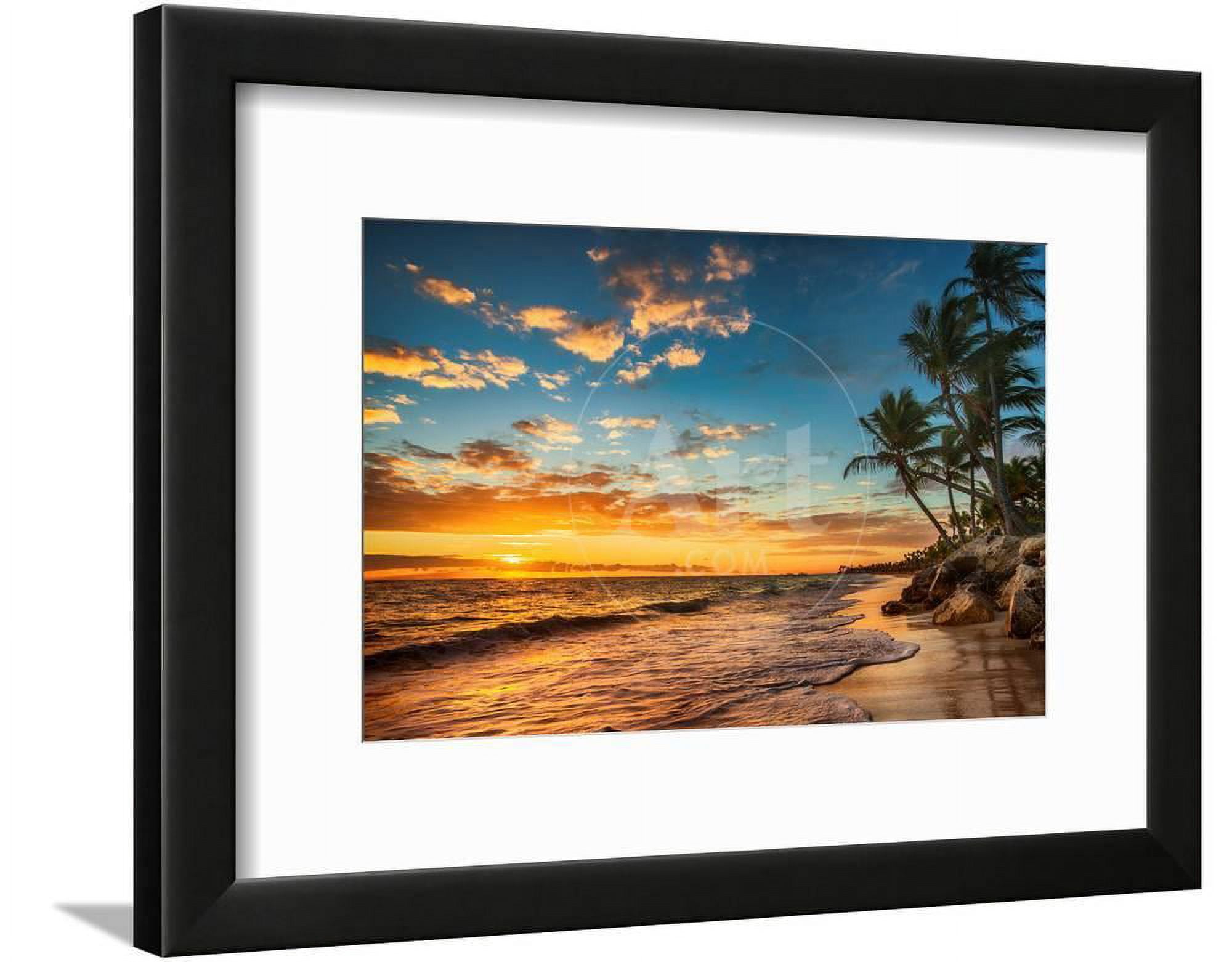 Landscape of Paradise Tropical Island Beach, Sunrise Shot, Scenic ...