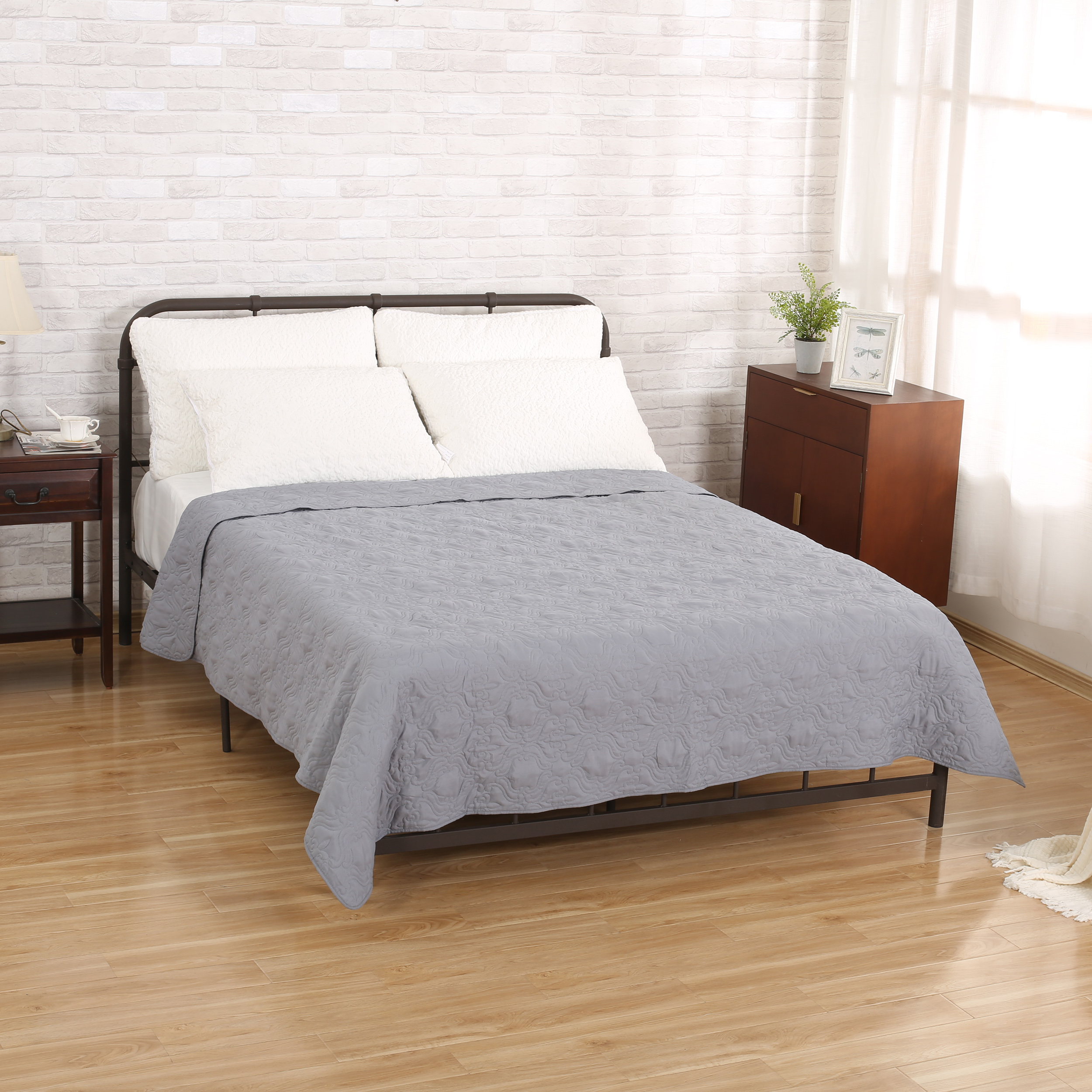 Landyn Full/Queen Quilt, Gray - Walmart.com