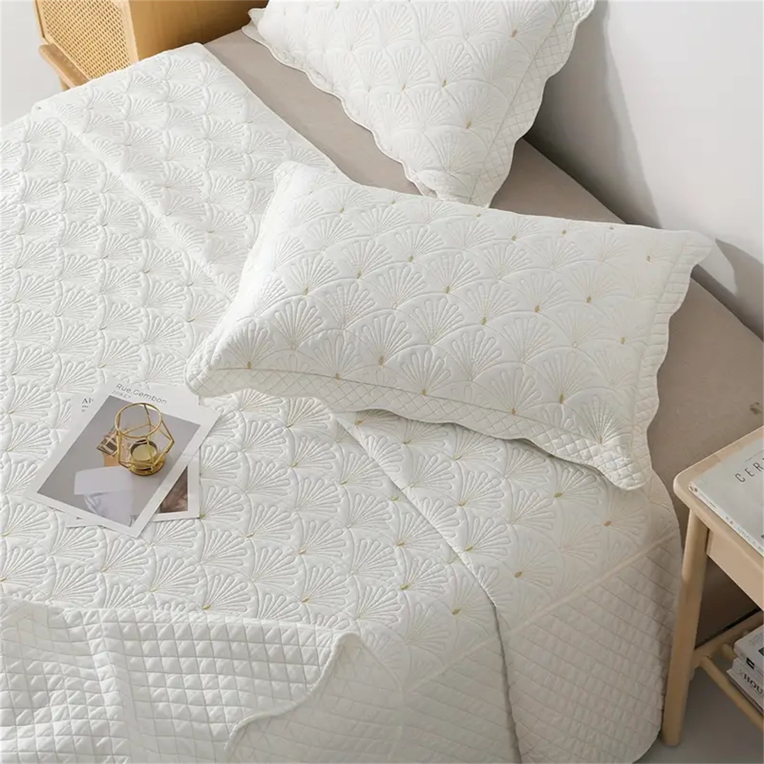 Lanpei Modern Sea Shell Bedding 3-Piece King, Embroidered Pattern Quilt ...
