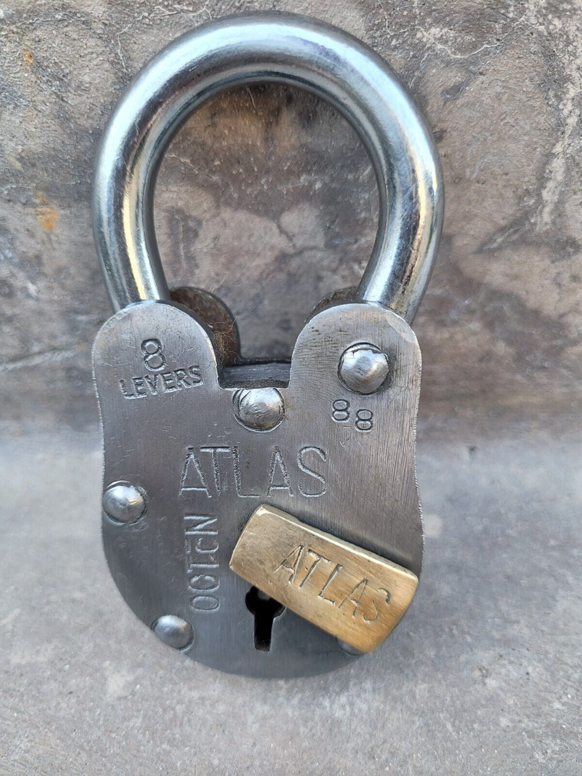 Large Atlas Iron Padlock With 2 Skeleton Keys - Atlas Iron Lock with 2 ...