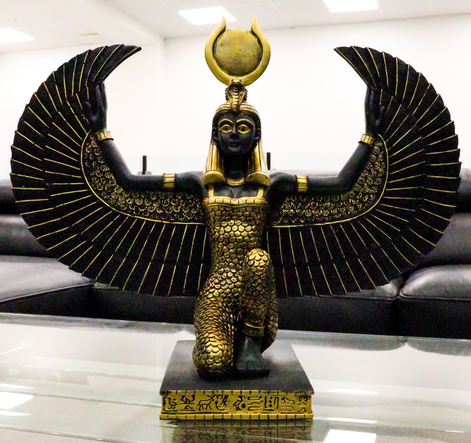 Large Kneeling Winged Isis Statue 20"L Egyptian Goddess Of Motherhood ...