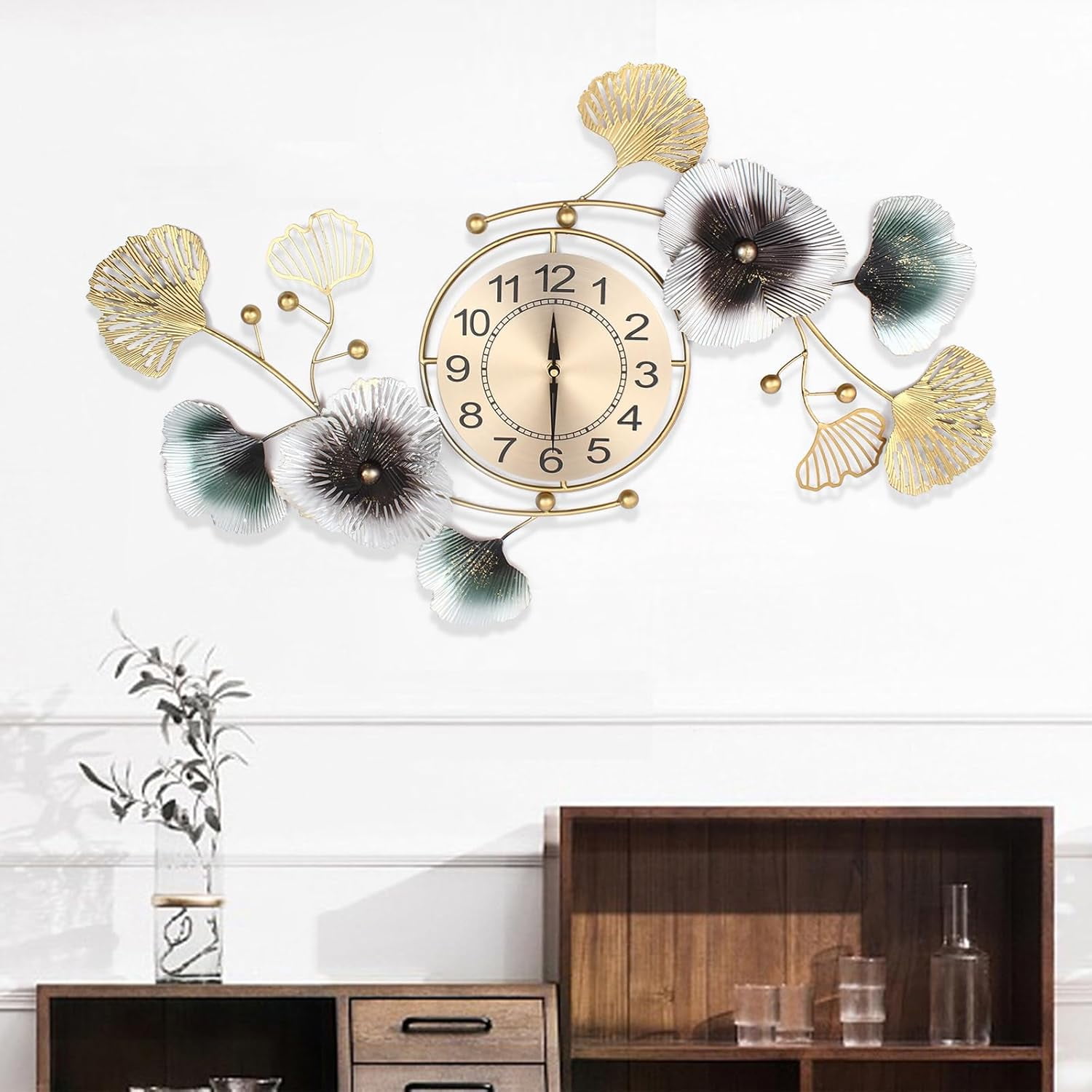 Large Wall Decoration Clock, Light Luxury Atmosphere Ginkgo Leaf Wall ...