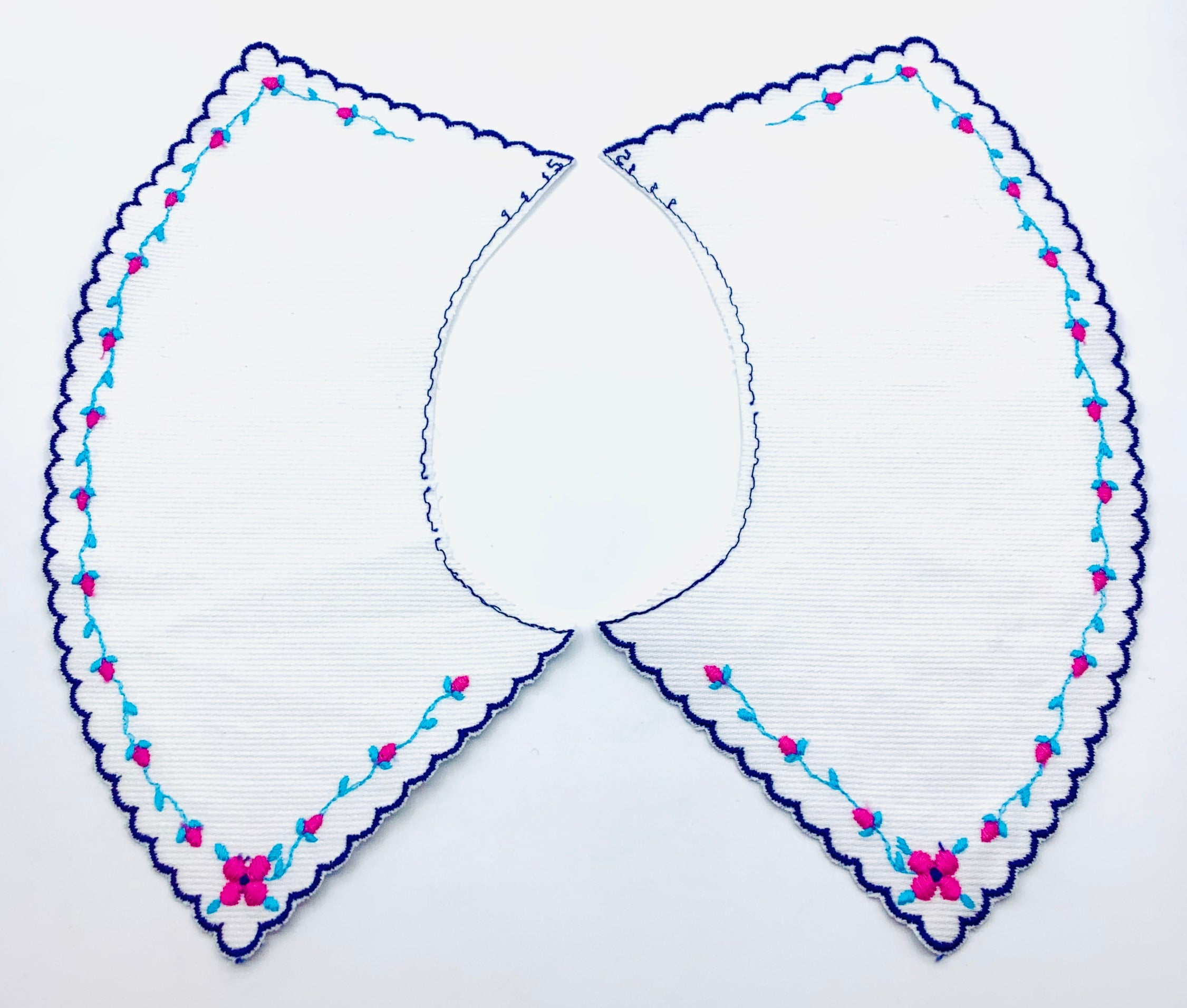 Large White Pique Collar with Navy Scallop & Dainty Floral Motif ...