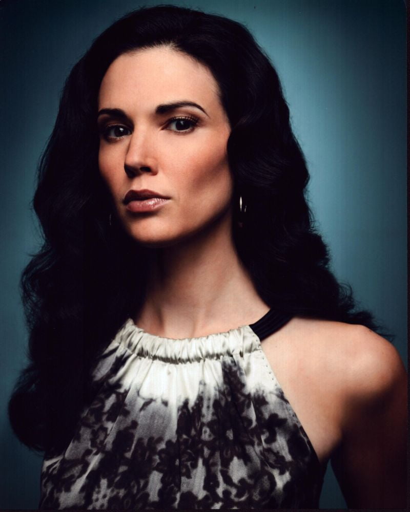 Laura Mennell Headshot In Black And White Halter Photo Print (8 x 10 ...