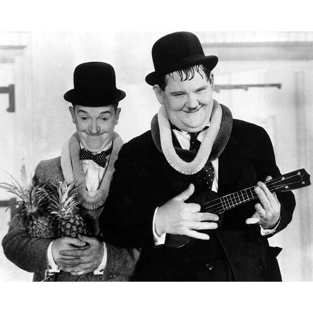 Laurel and Hardy Sons of the Desert Stan & Ollie smiling with leis ...