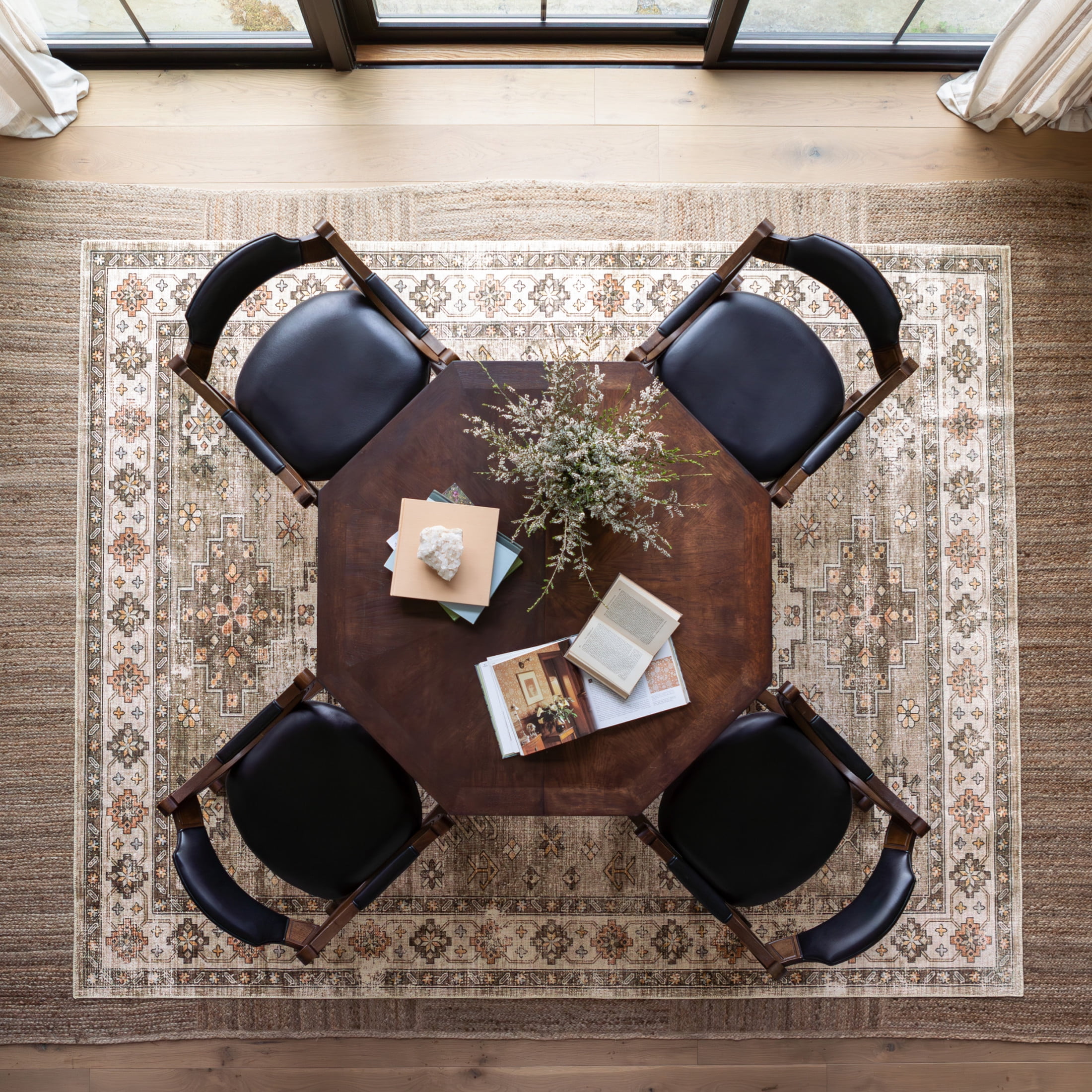 Rugs USA Barbary Distressed Machine Washable Area Rug, 2' 6" x 8 ...