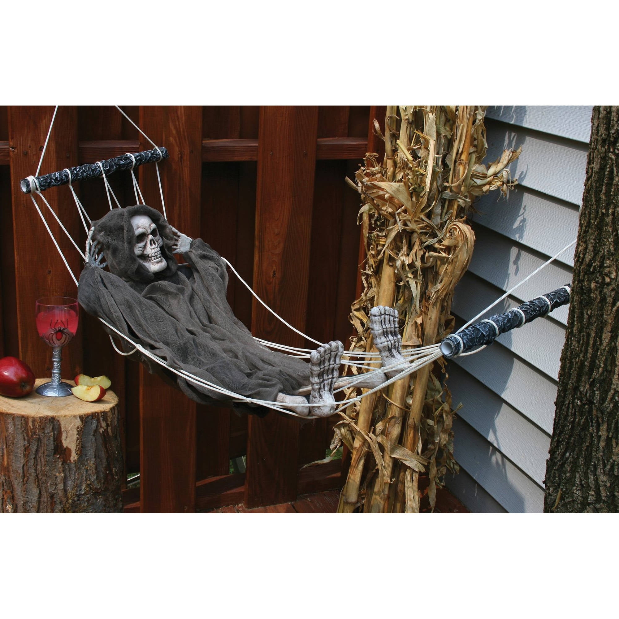 "Fun World's 64"" Lazy Bones Hammock Skeleton Reaper Halloween ...