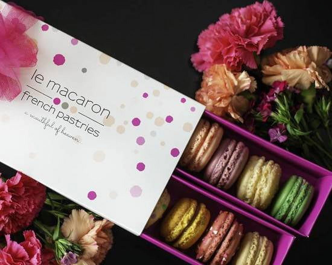 Le Macaron French Pastries Gift Box of 12 Macarons - Walmart.com