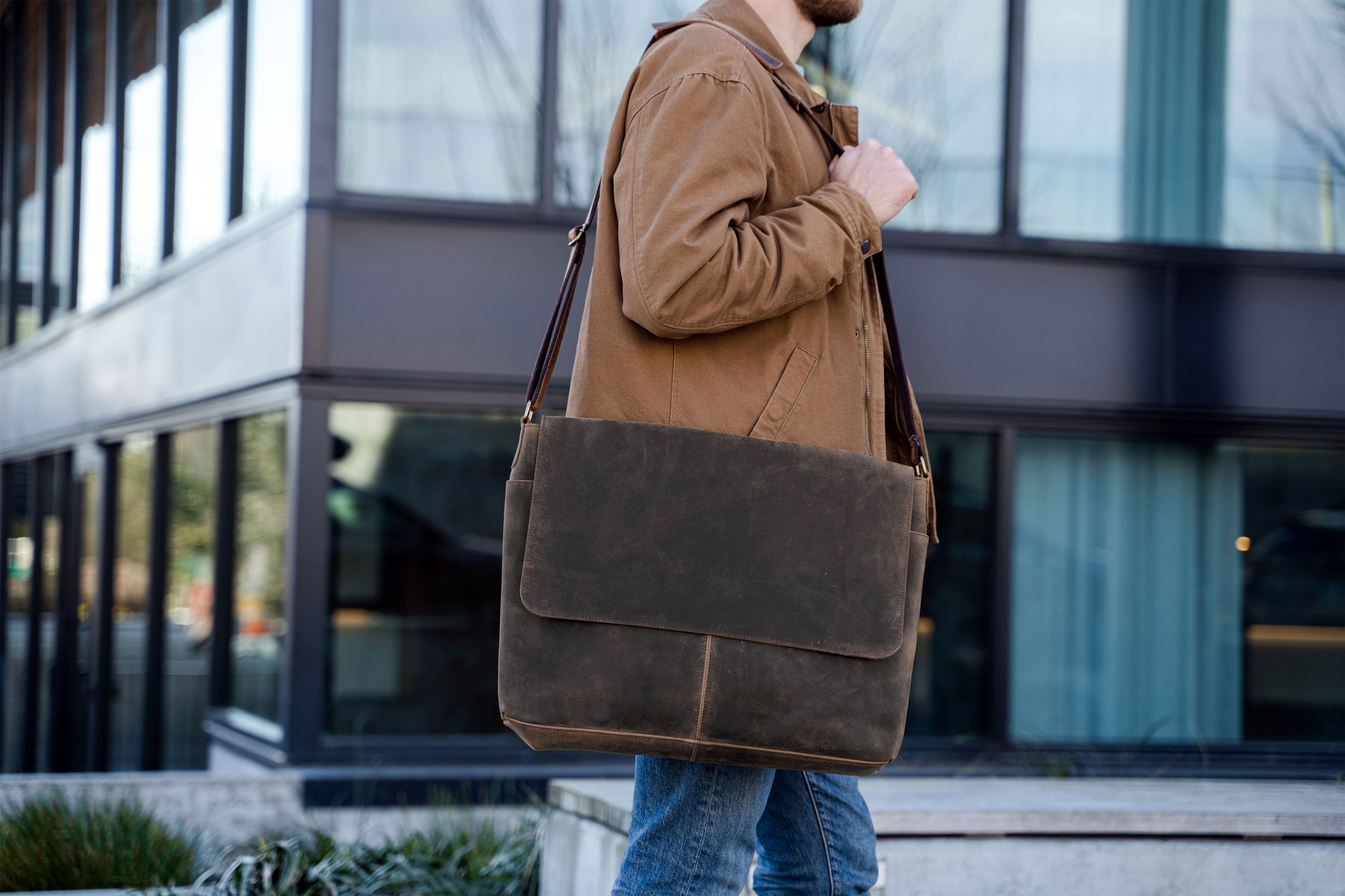 Leather messenger 18 inch satchel laptop briefcase for men and women ...