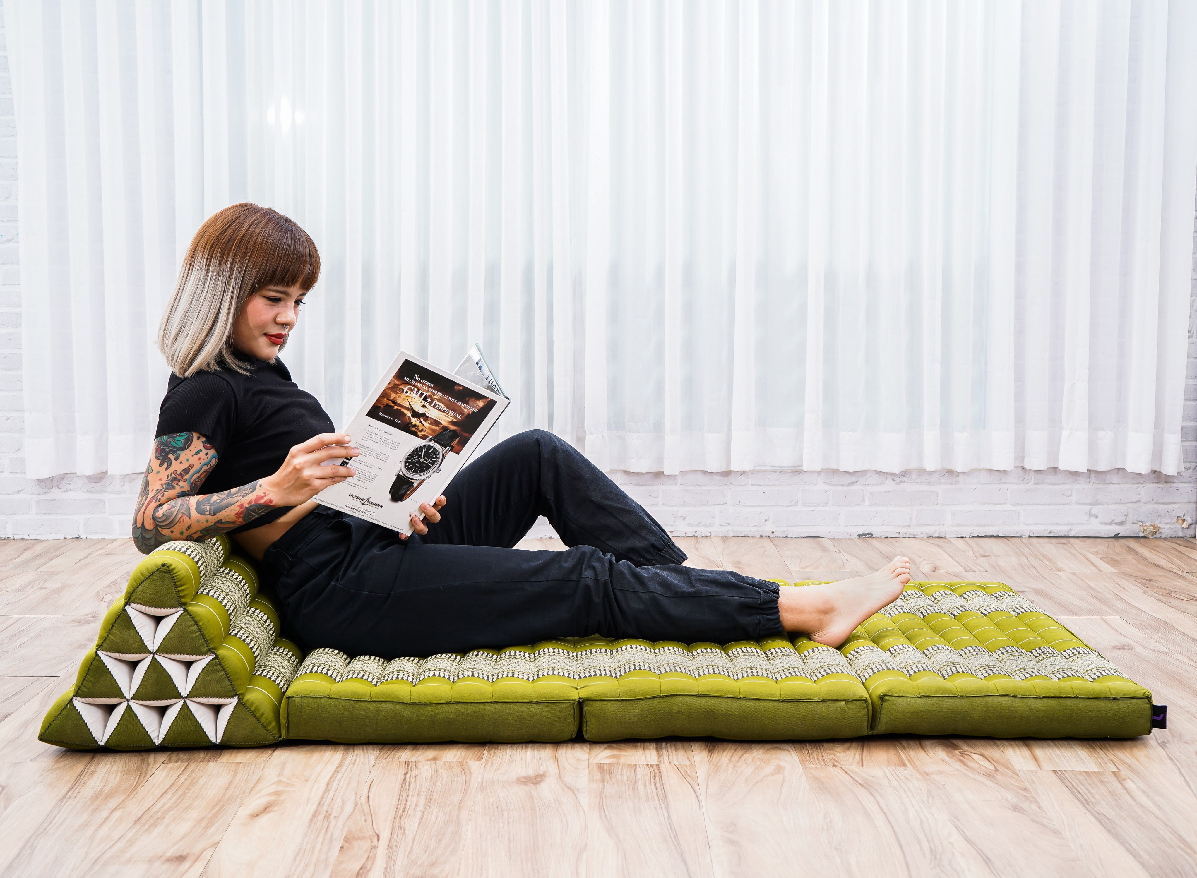 Leewadee 3-Fold Mat XXL with Triangle Cushion – Firm TV Pillow ...