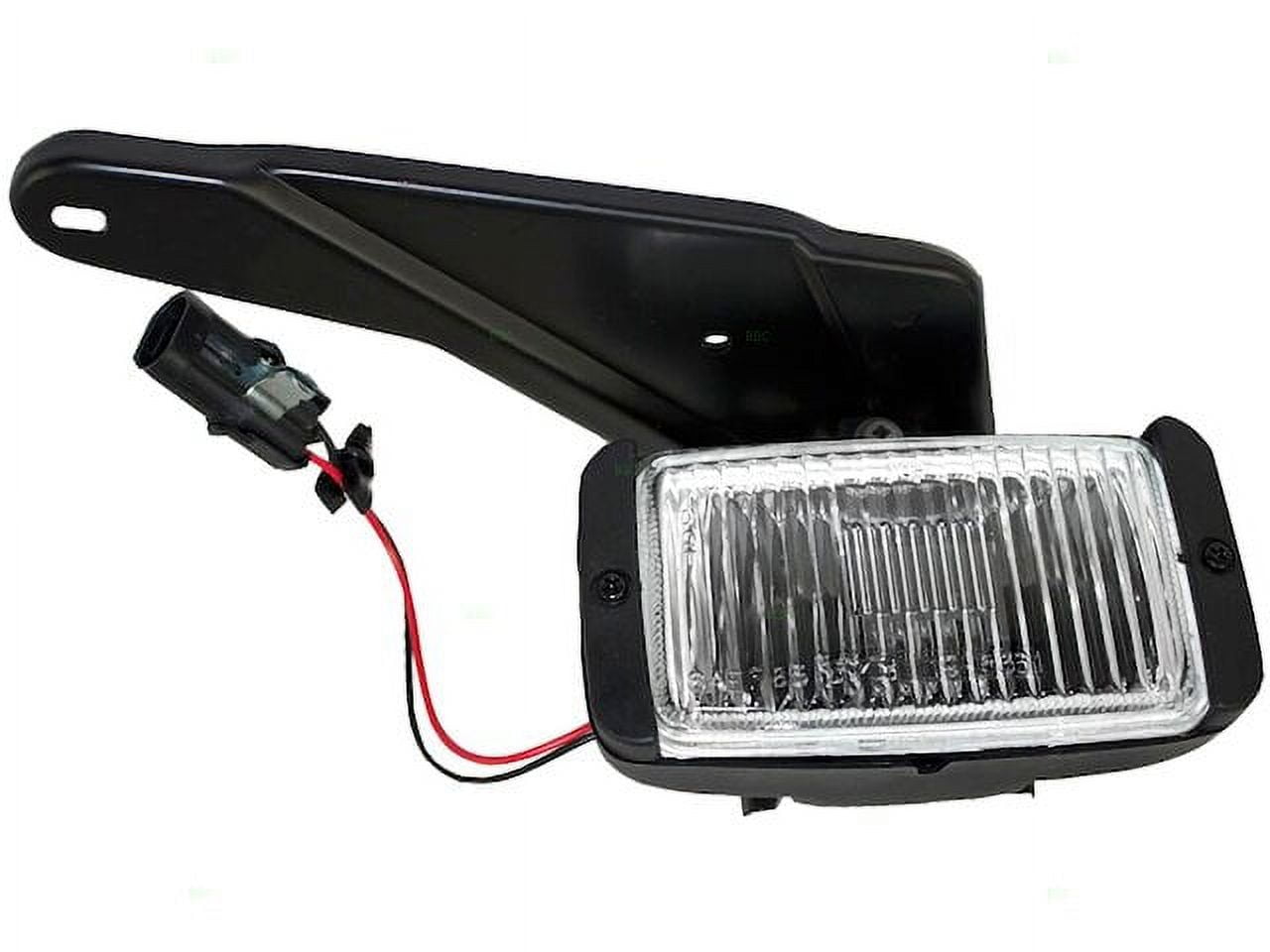 Left Fog Light - Compatible with 1988 - 1997 Chevy C3500 1989 1990 1991 ...