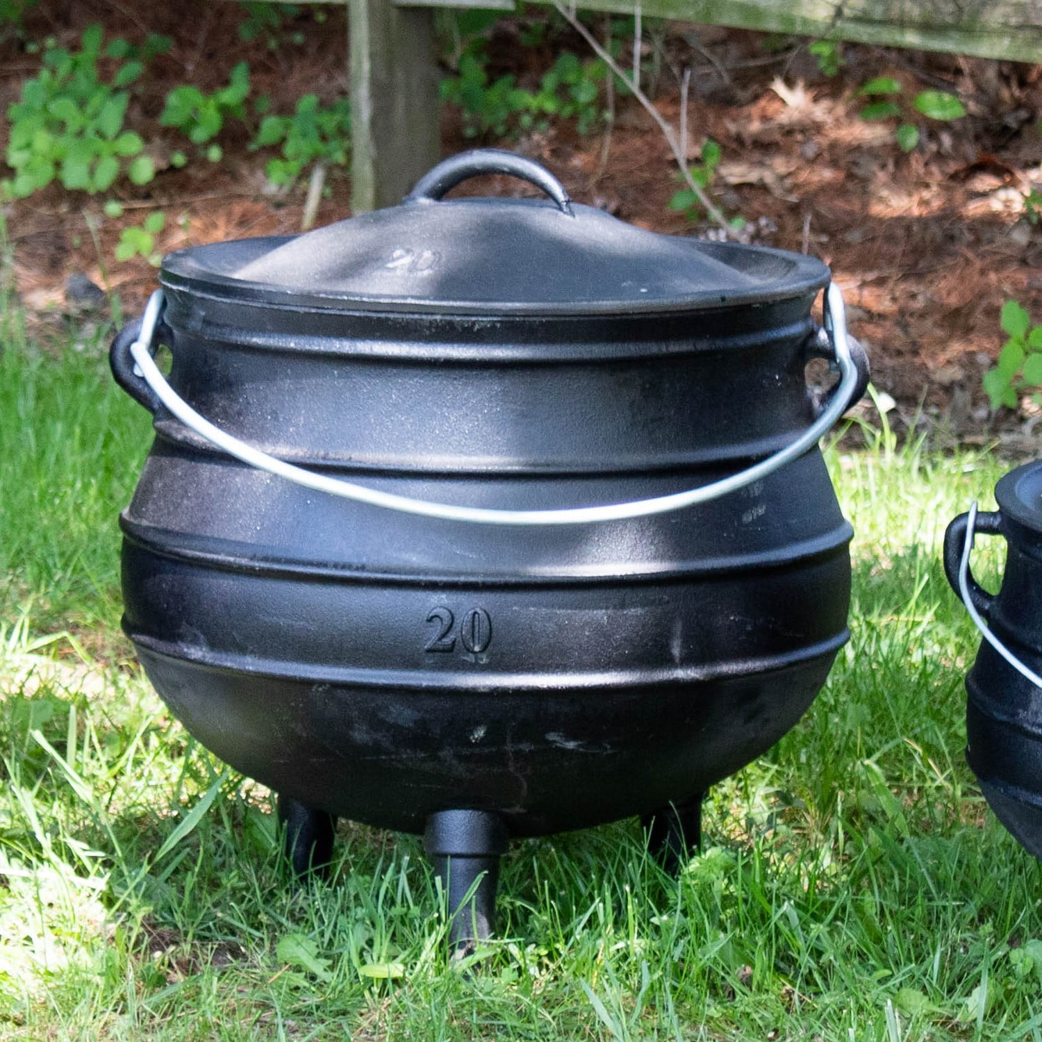 Lehman's Campfire Cooking Kettle Pot - Cast Iron Potje Dutch Oven with ...