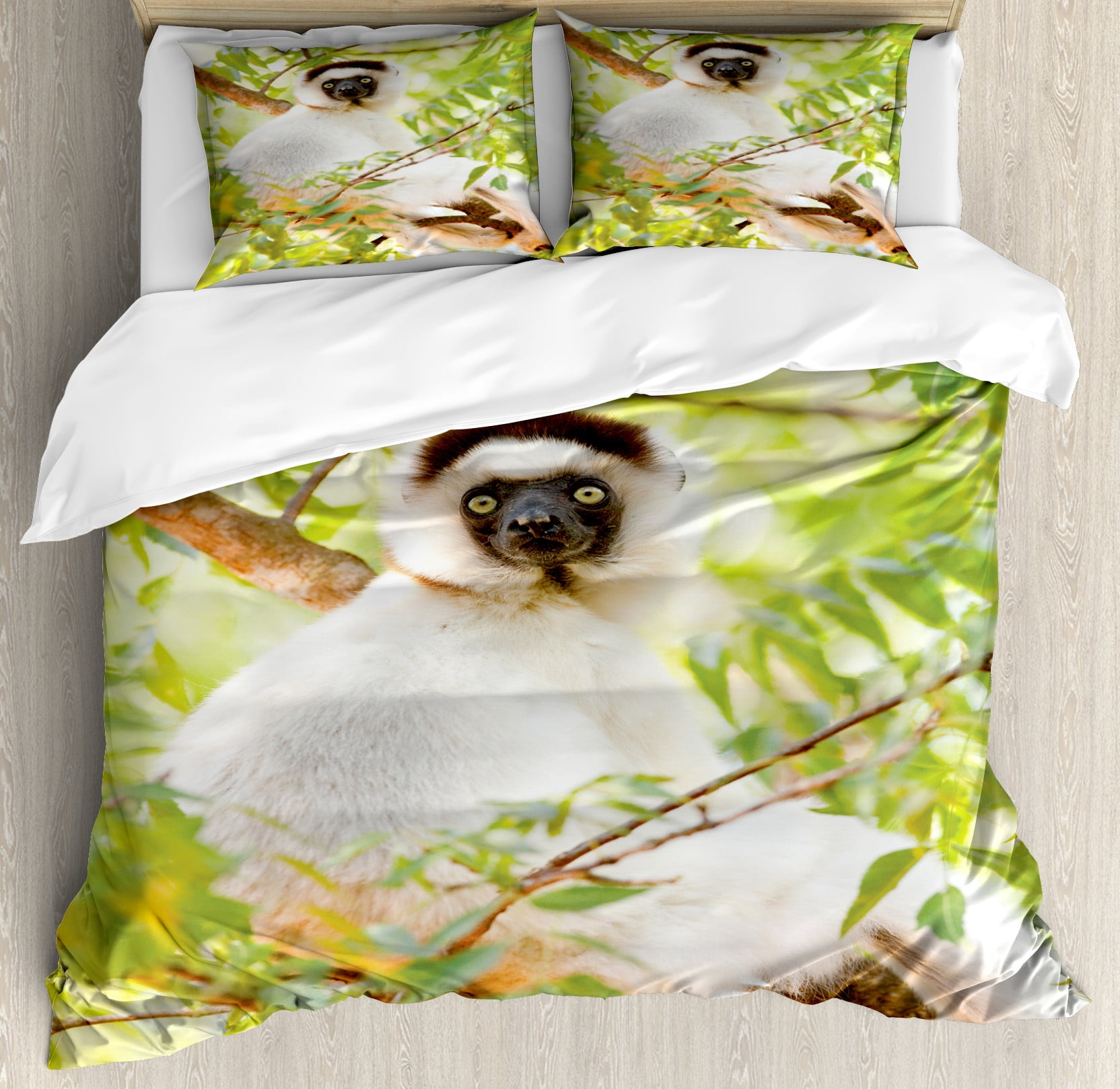 Lemur Duvet Cover Set, Photo of Verreaux's Sifaka Endemic Monkey on ...