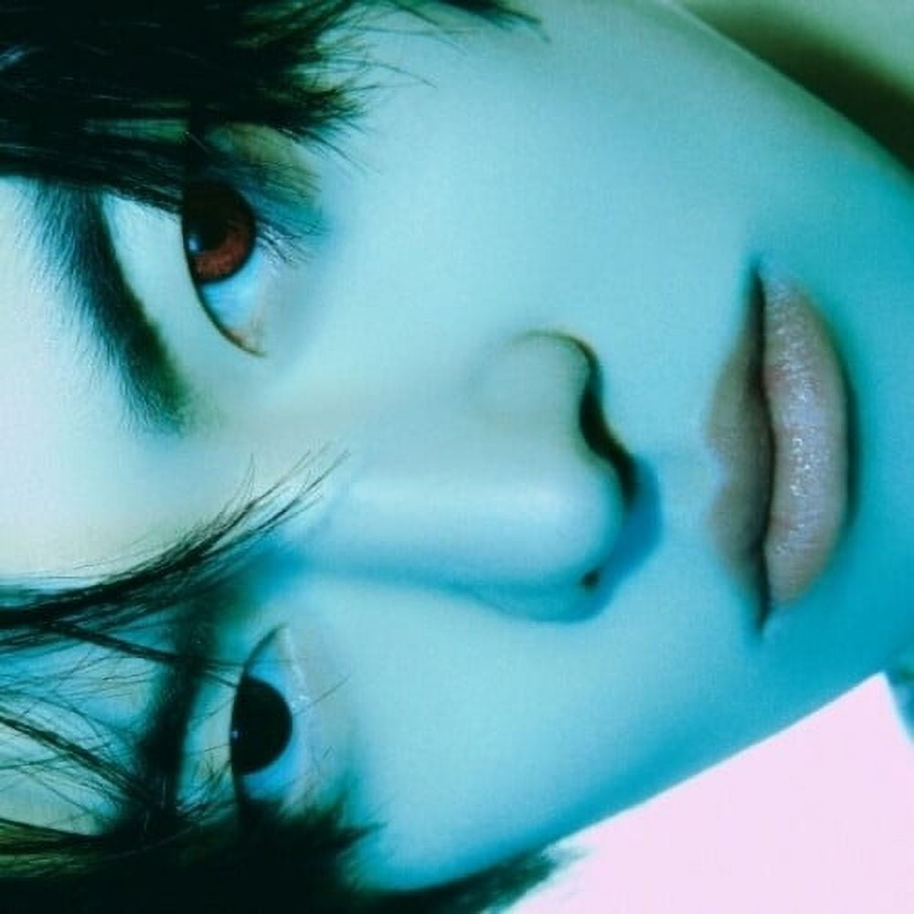 Leo - Come Closer - incl. 24pg Photobook, Photocard + Sticker - Music ...
