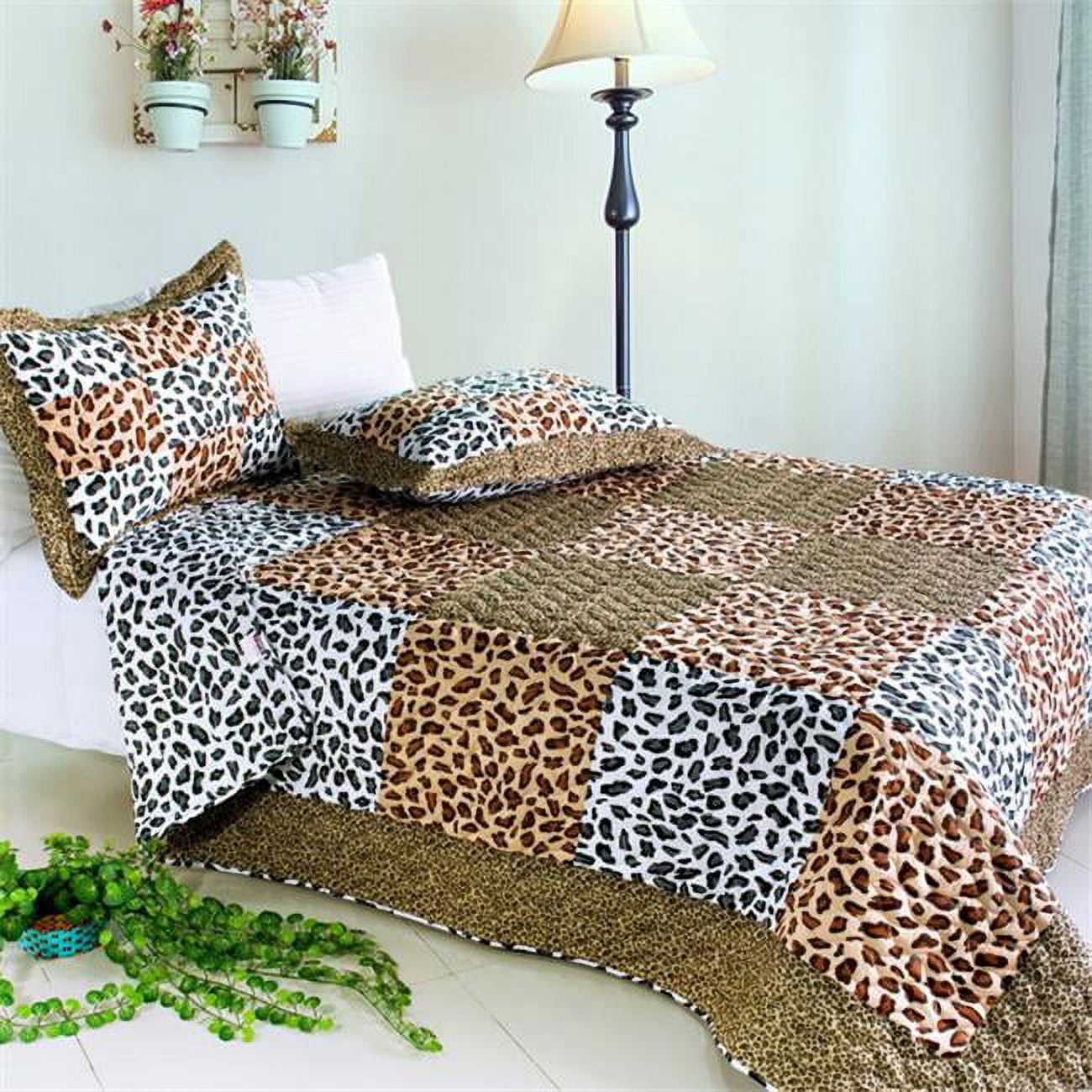 Leopard Pattern 3 Piece Full/Queen Vermicelli Patchwork Quilt Set ...