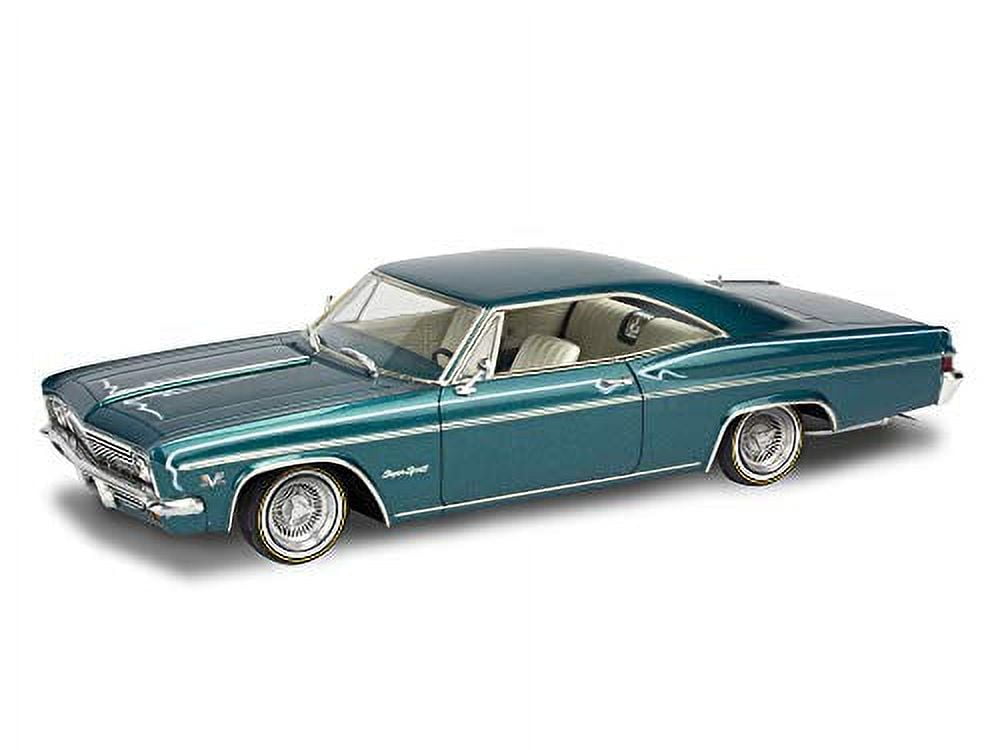 Level 4 Model Kit 1966 Chevrolet Impala SS 396 2-in-1 Kit 1/25 Scale ...