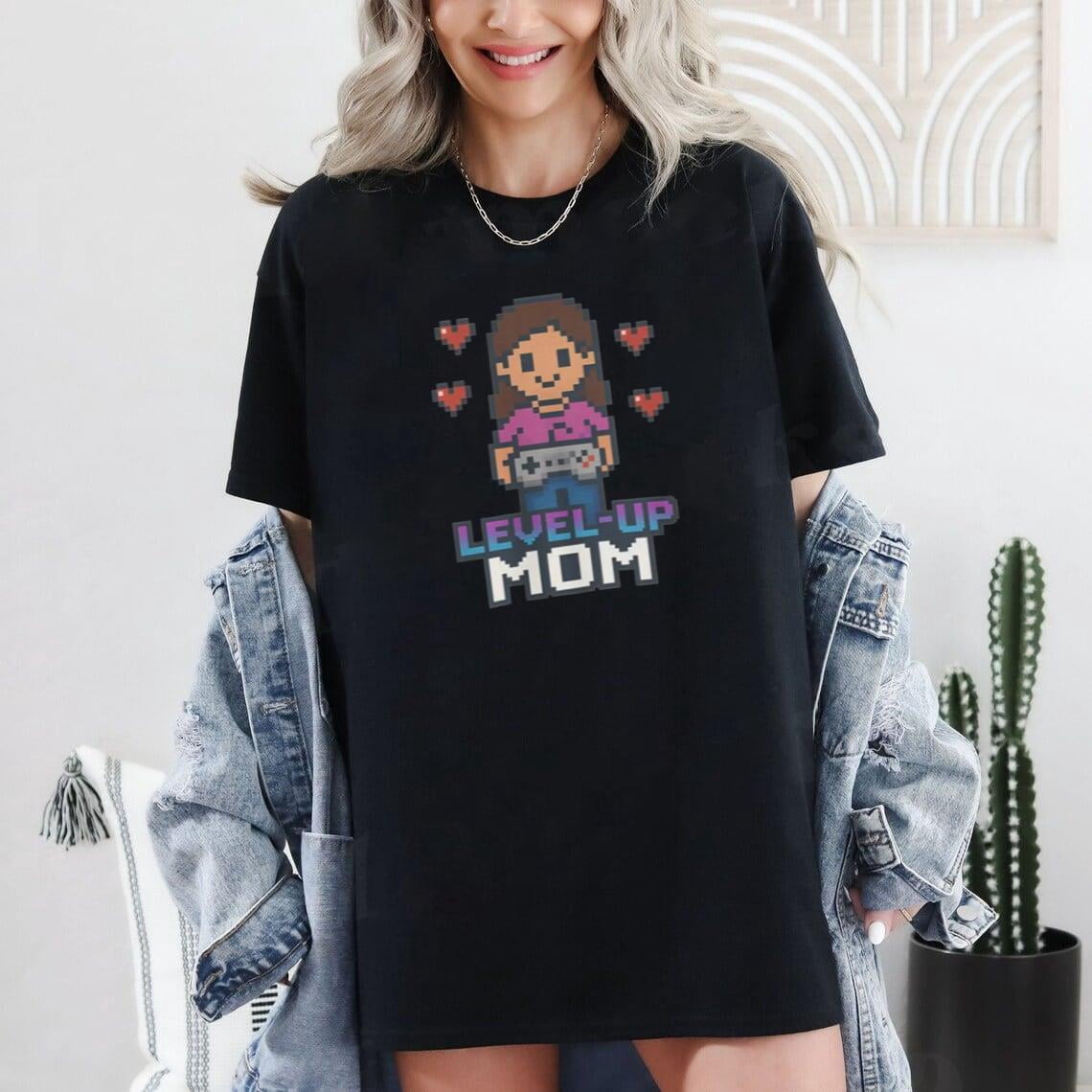 Level Up Mom 8Bit Pixel Art Gamer Mother's Day Graphic T-Shirt Arcade ...
