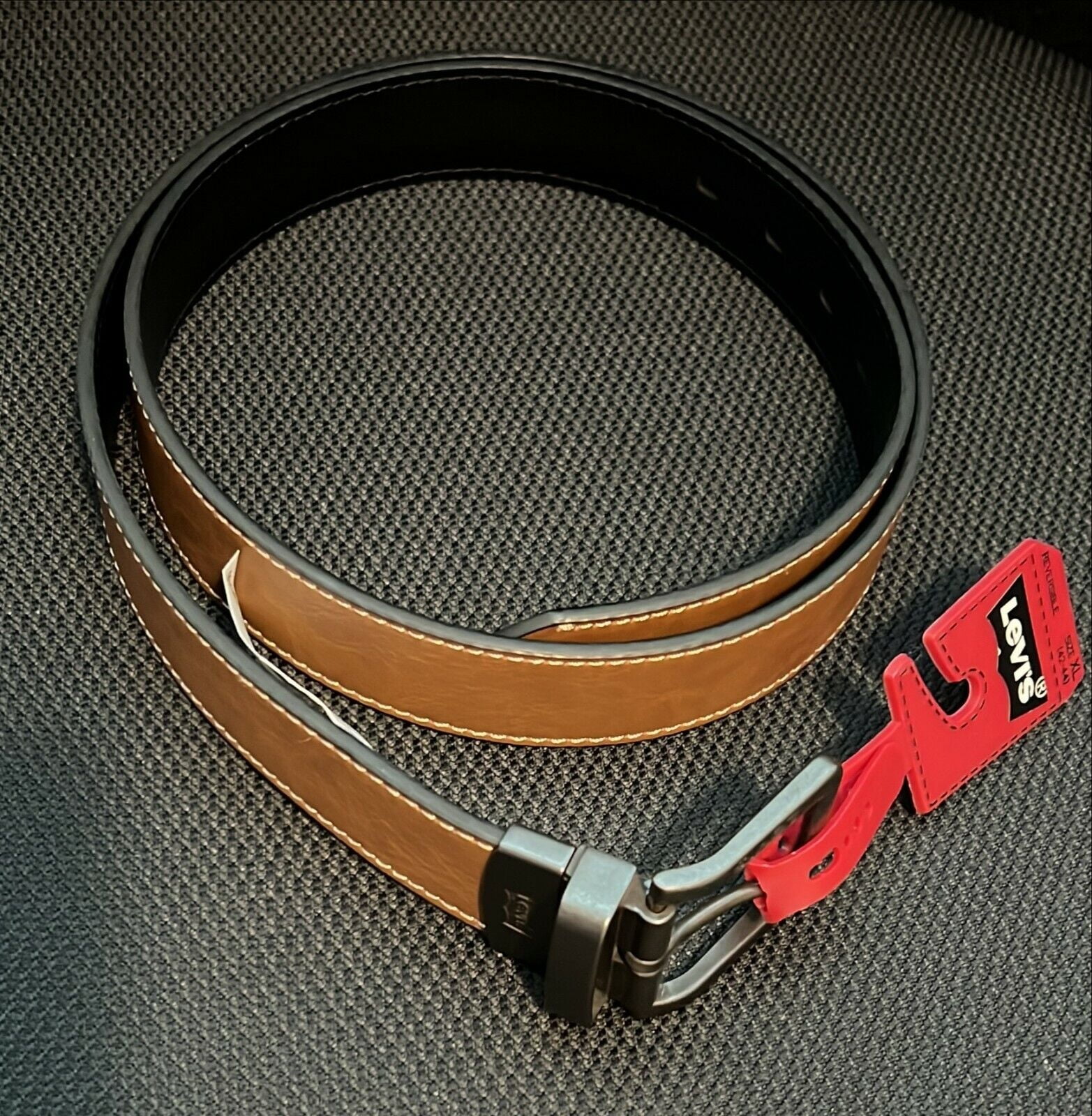 Levi's Men's Reversible Belt Black/Light Brown (XL) - Walmart.com