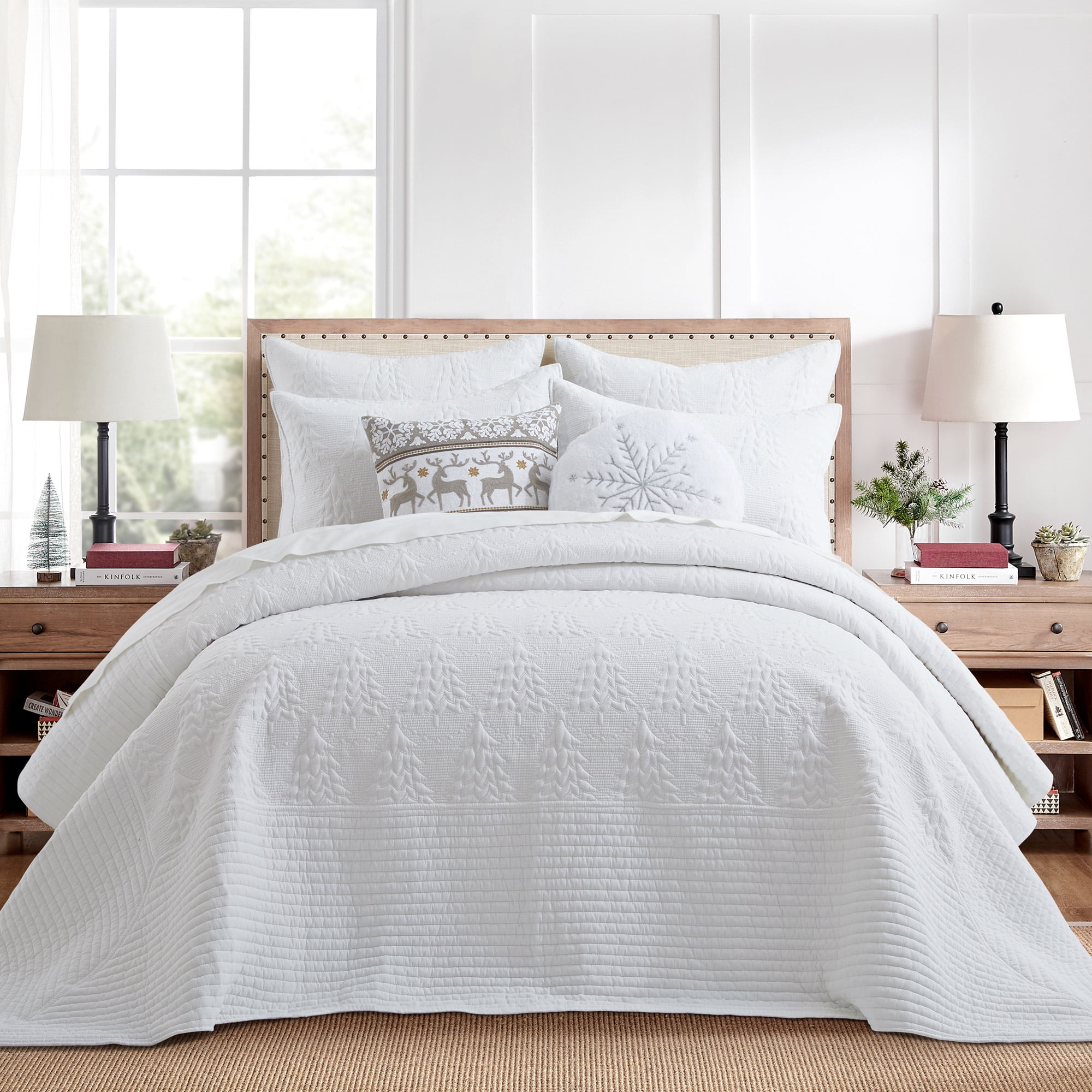 Levtex Home - O Christmas Tree Bedspread Set - Queen Bedspread and Two ...