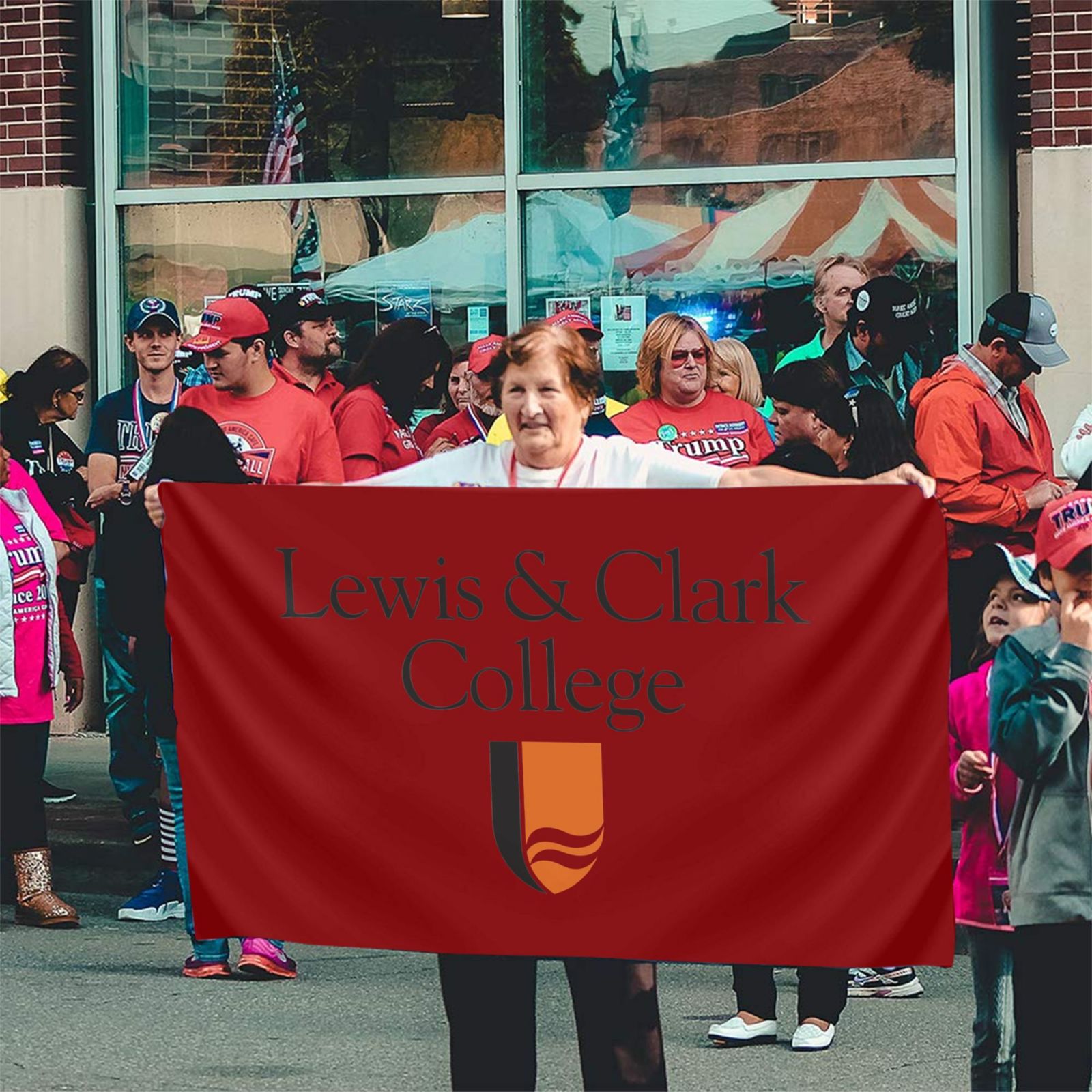 Lewis & Clark College Flag 3x5 Outdoor ,Sewn Stripes, Stronger Brass ...