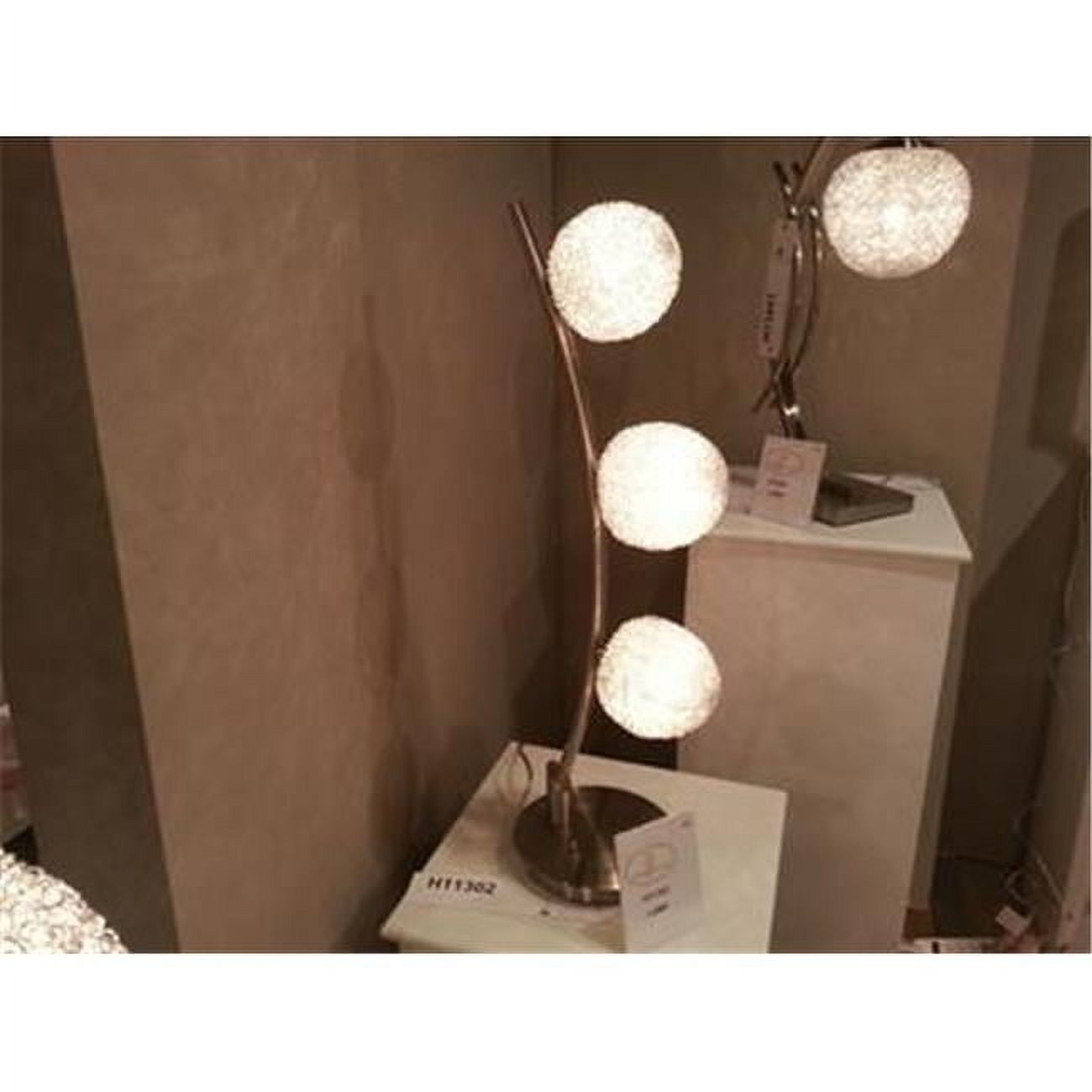 Lexicon Modern Metal Base Table Lamp in Satin Nickel - Walmart.com