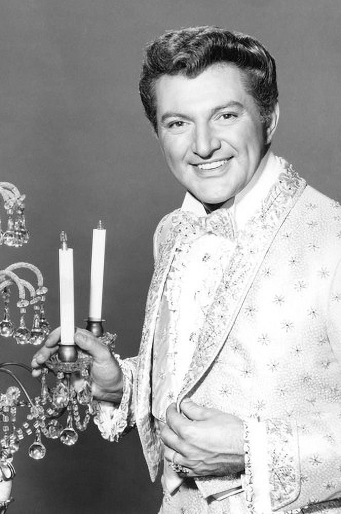 Liberace 24X36 Poster - Walmart.com
