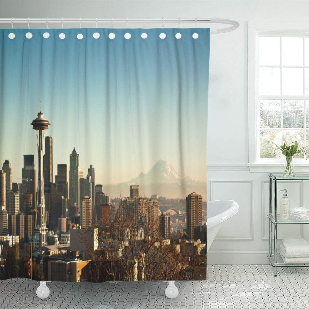 Libin Sky Downtown Seattle Skyline and Space Tower Rainier People ...