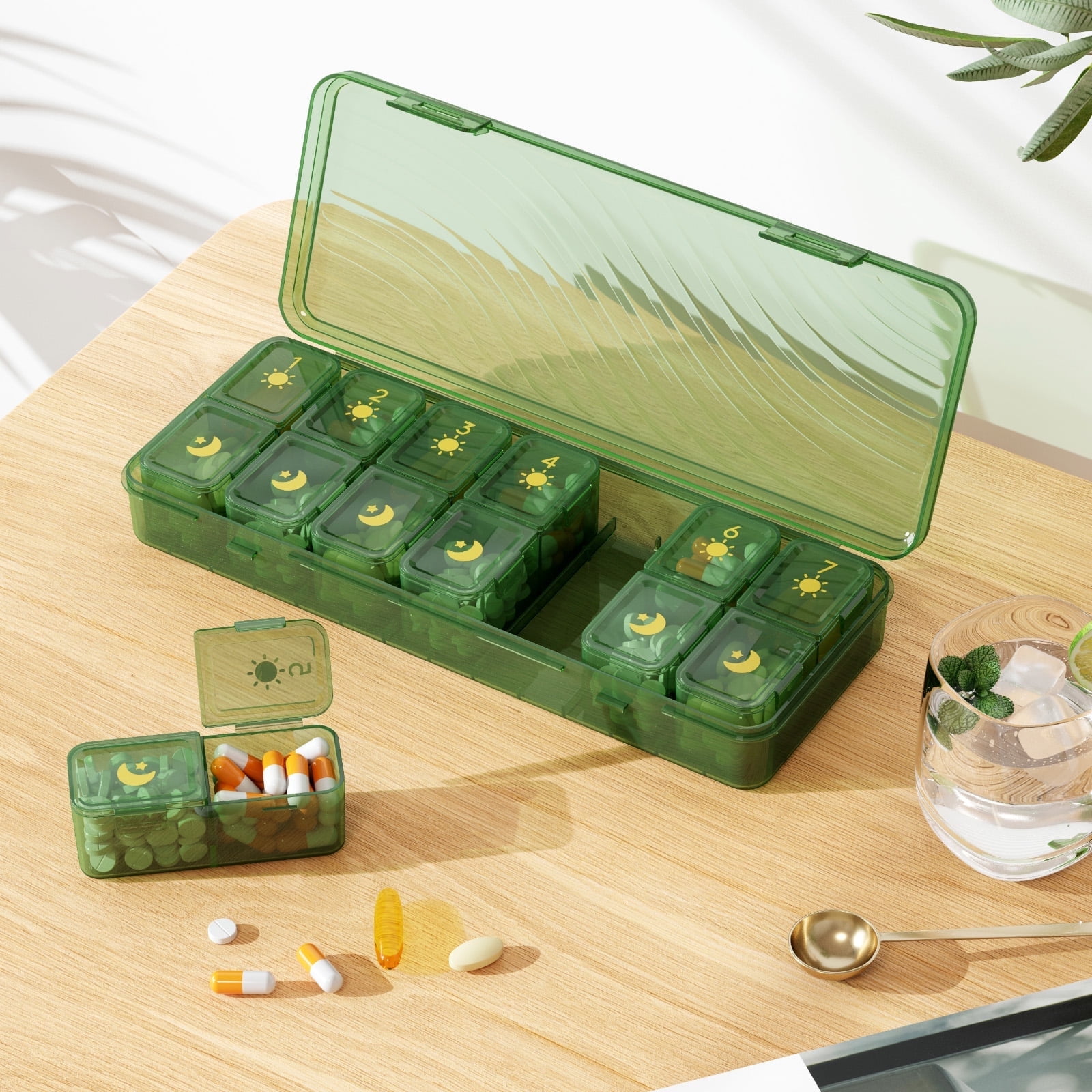 Lifewit Weekly Pill Organizer 2 Times a Day, Portable Travel 7 Day ...