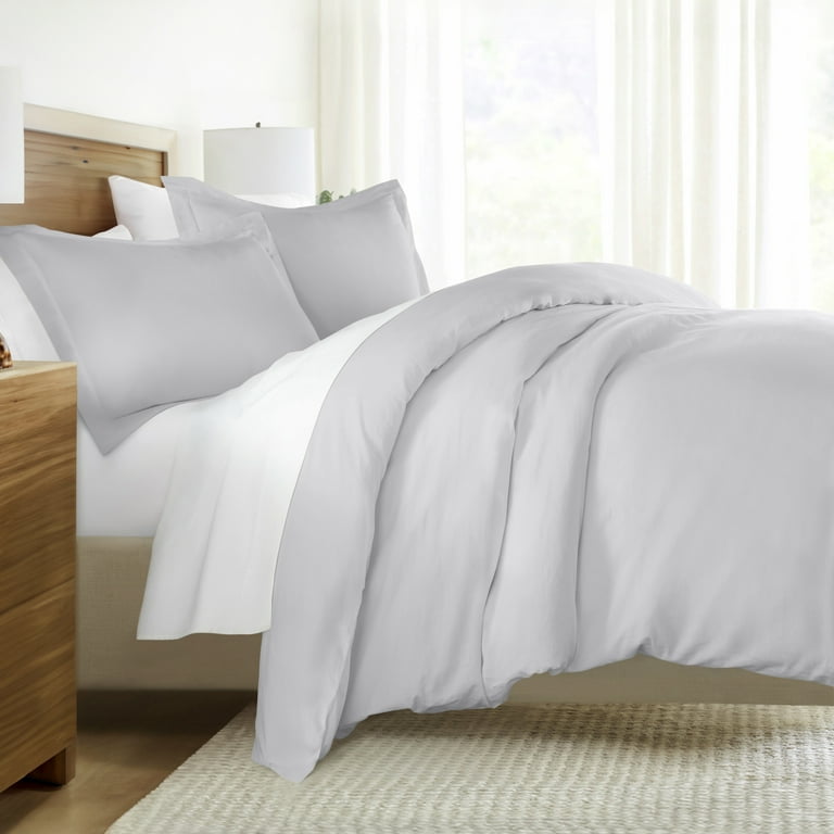 light grey bedding next