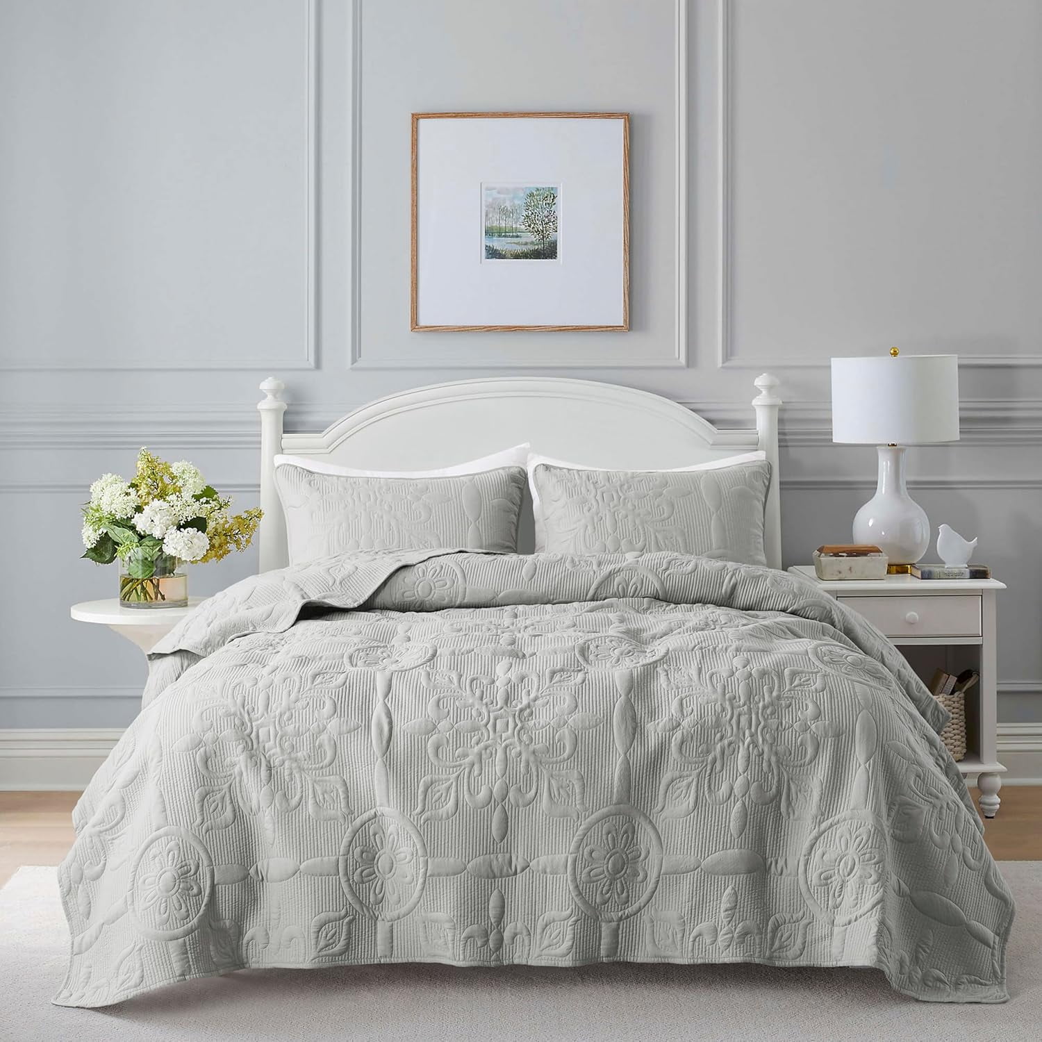 Light Grey Damask Quilt Queen Size Bedding Sets with 2 Pillow Shams ...